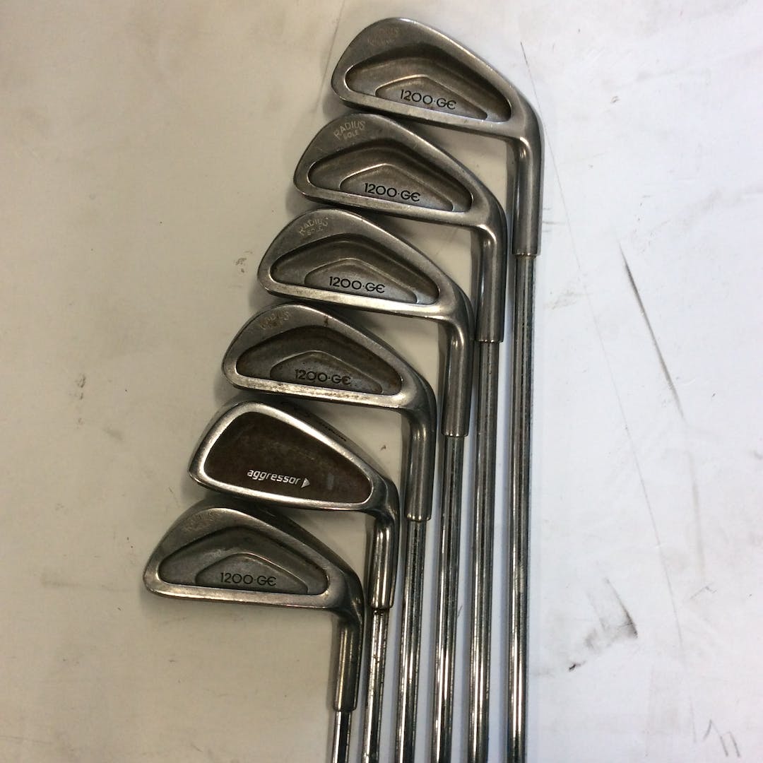 Wilson 1200 Ge 3i-9i Golf Iron Set | SidelineSwap
