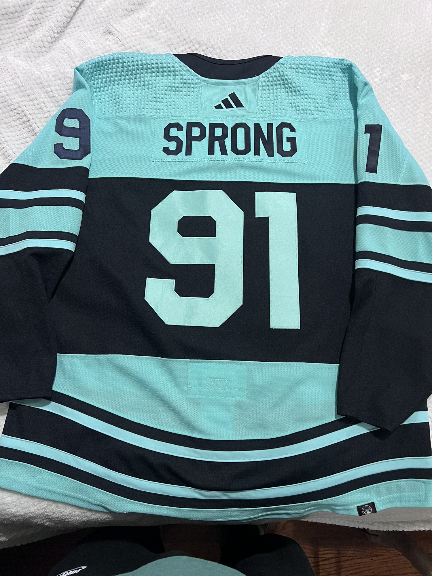 Seattle Kraken Reverse Retro - Game Used - MiC - Daniel Sprong ...