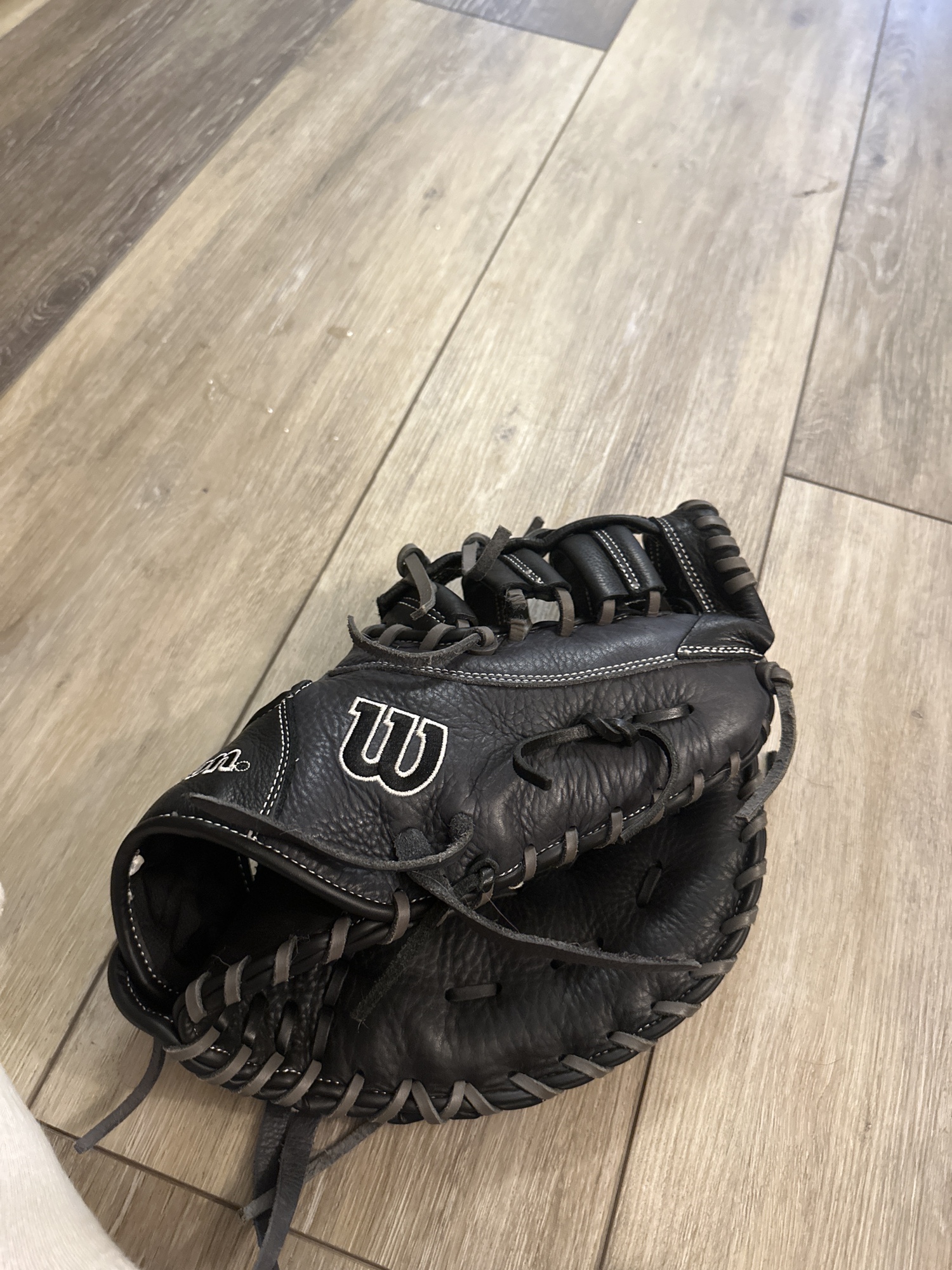2021 First Base 12.5" A1000 Baseball Glove | SidelineSwap