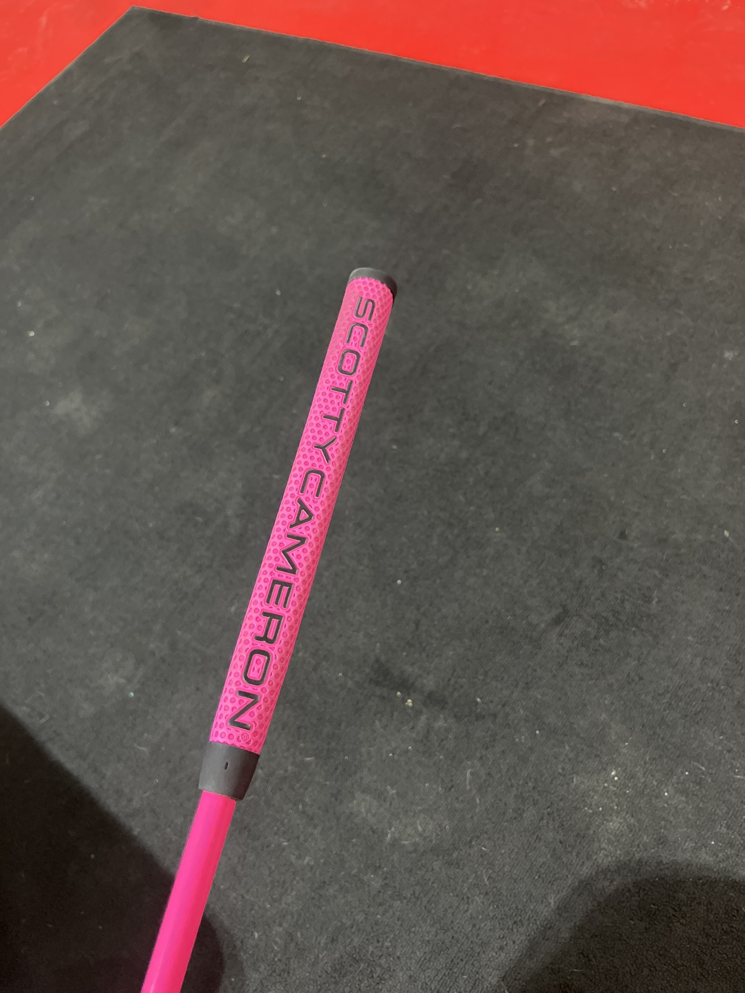 Pink Men's Blade Uniflex Select Newport 2 Putter | SidelineSwap