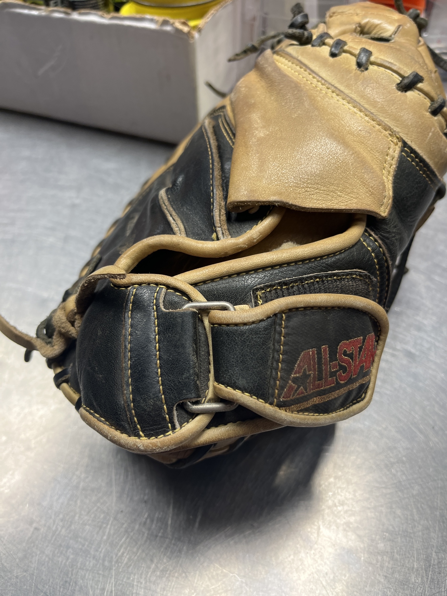 Right Hand Throw 33" Pro elite Baseball Glove | SidelineSwap