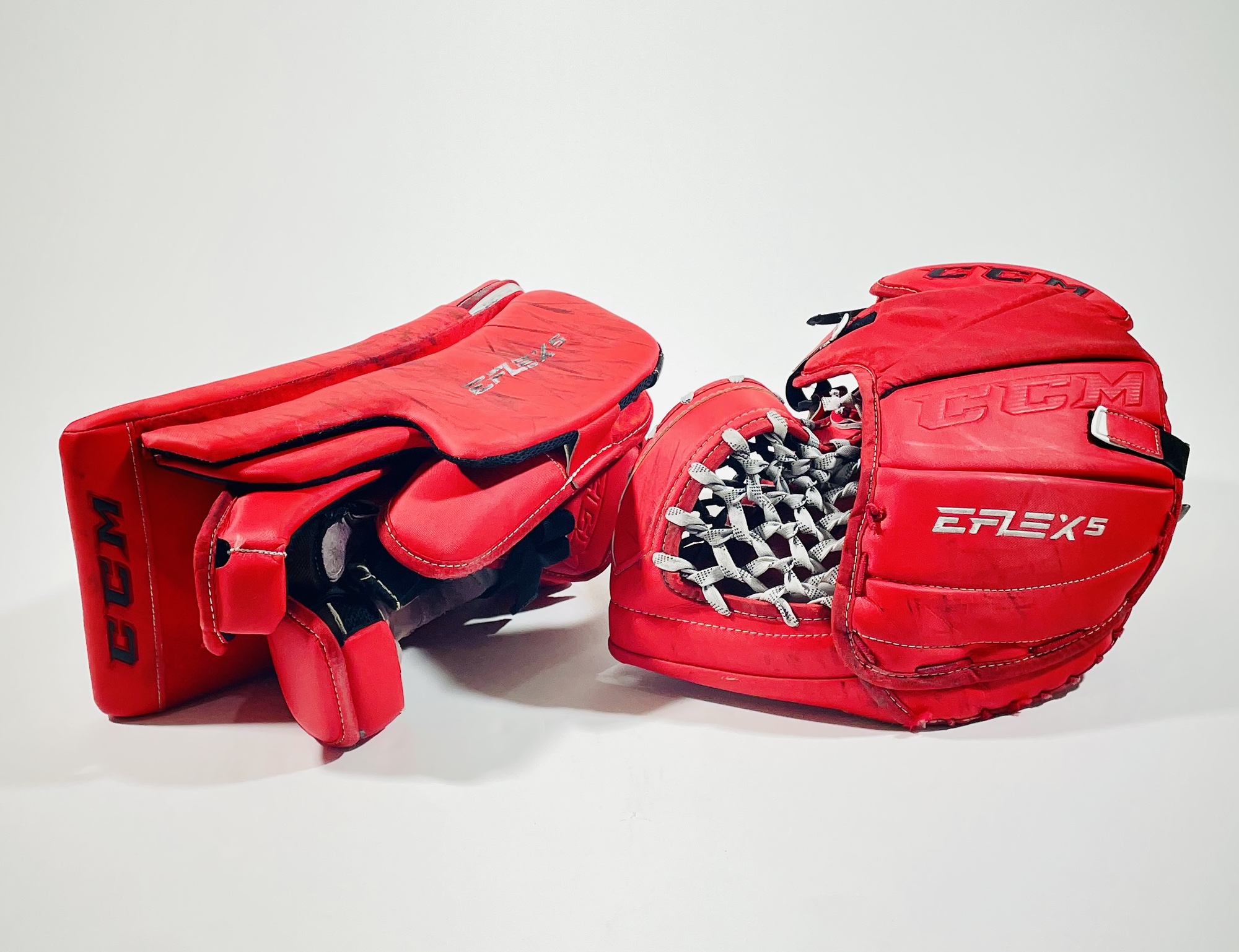 CCM EFlex 5 Pro Stock Full Set - 35” - Regular - Red/Black | SidelineSwap