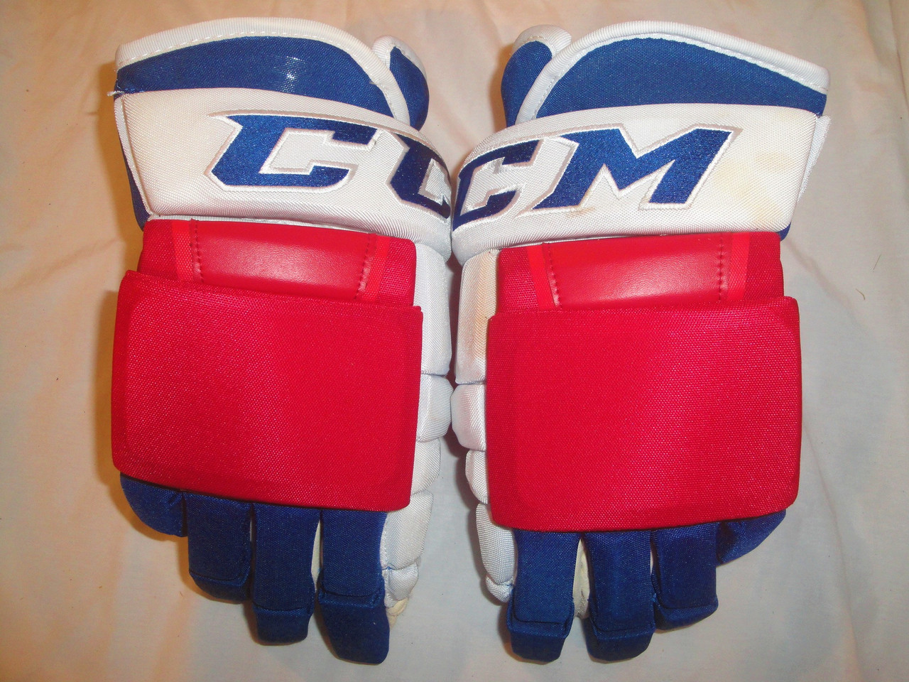 CCM HG97 PRO STOCK CUSTOM HOCKEY GLOVES 15 CCM HG97 PRO STOCK CUSTOM HOCKEY GLOVES 15