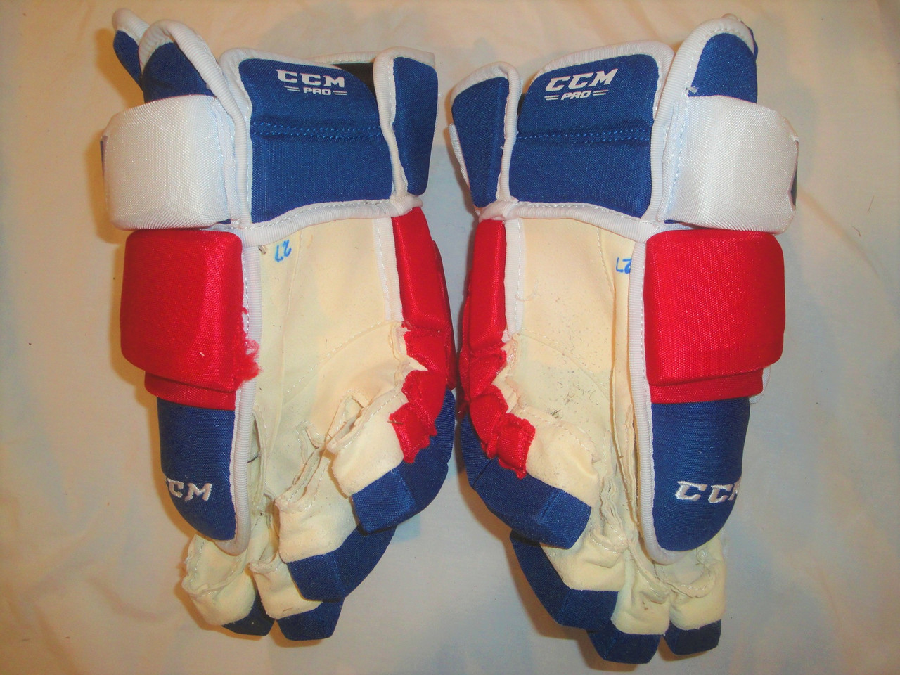 CCM HG97 PRO STOCK CUSTOM HOCKEY GLOVES 15 CCM HG97 PRO STOCK CUSTOM HOCKEY GLOVES 15