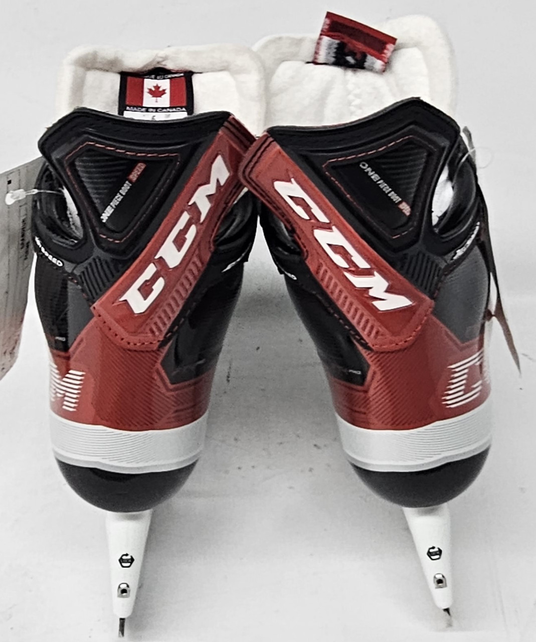 CCM JETSPEED FT4 PRO STOCK HOCKEY SKATES 6 TAPERED NEW(10777 ...
