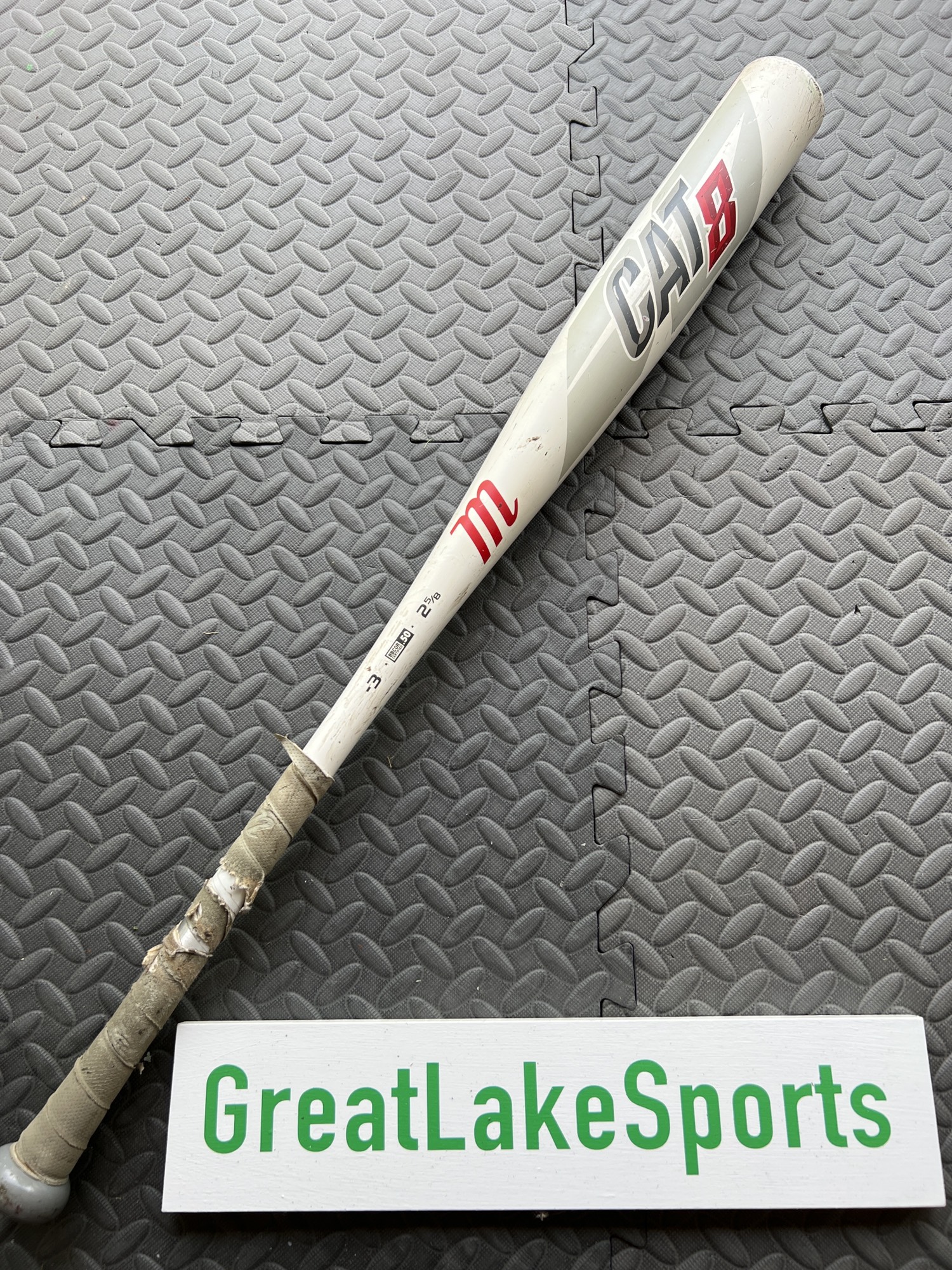 Used BBCOR Certified Marucci CAT 8 Alloy Bat -3 29OZ 32" | SidelineSwap