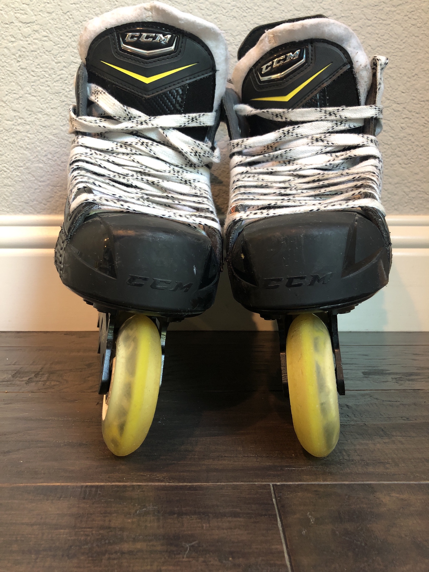 CCM Tacks 3R52 Size 9.5 D Roller Hockey In-line Skates | SidelineSwap