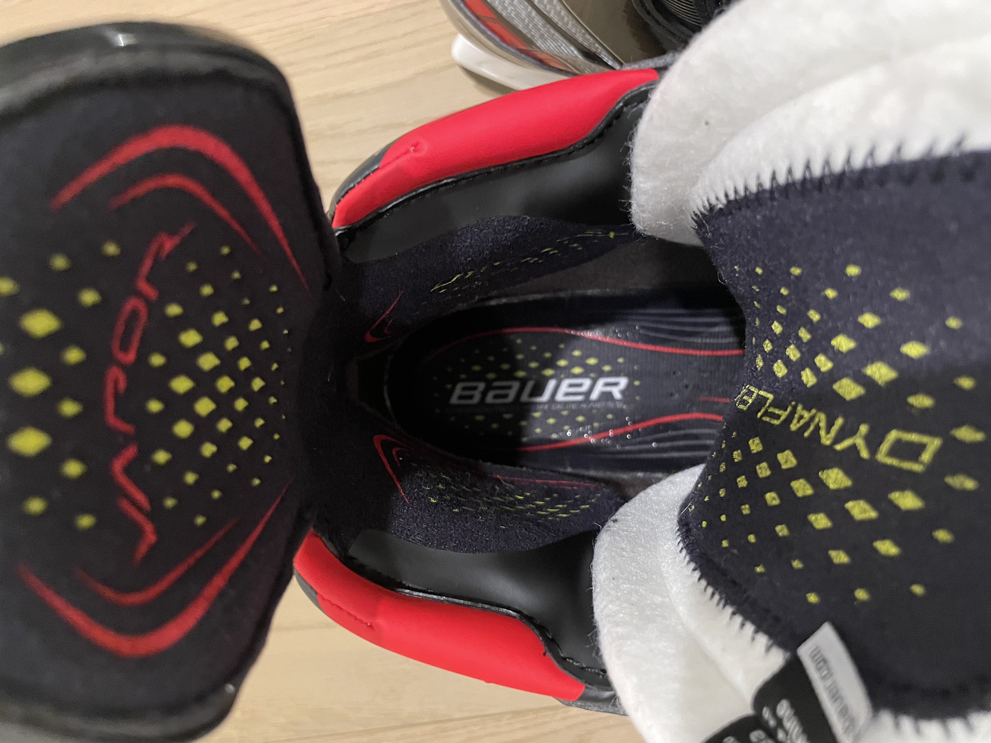 Bauer Vapor 2X Pro Hockey Skates Size 6 Fit 3 With (3) Sets Bauer LS5 ...