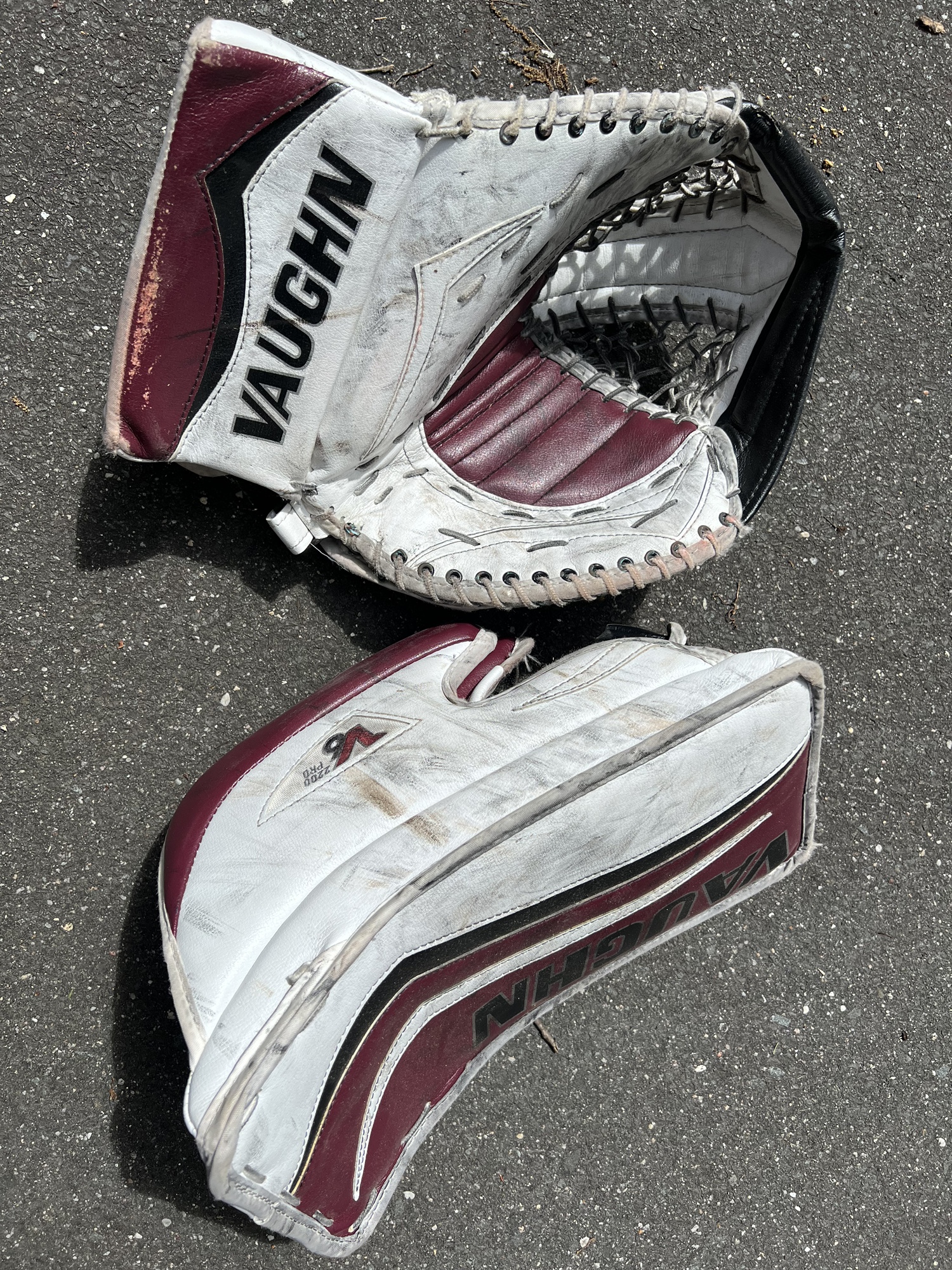 Vaughn 5500 Vision Catcher / V6 2000 Pro Blocker | SidelineSwap