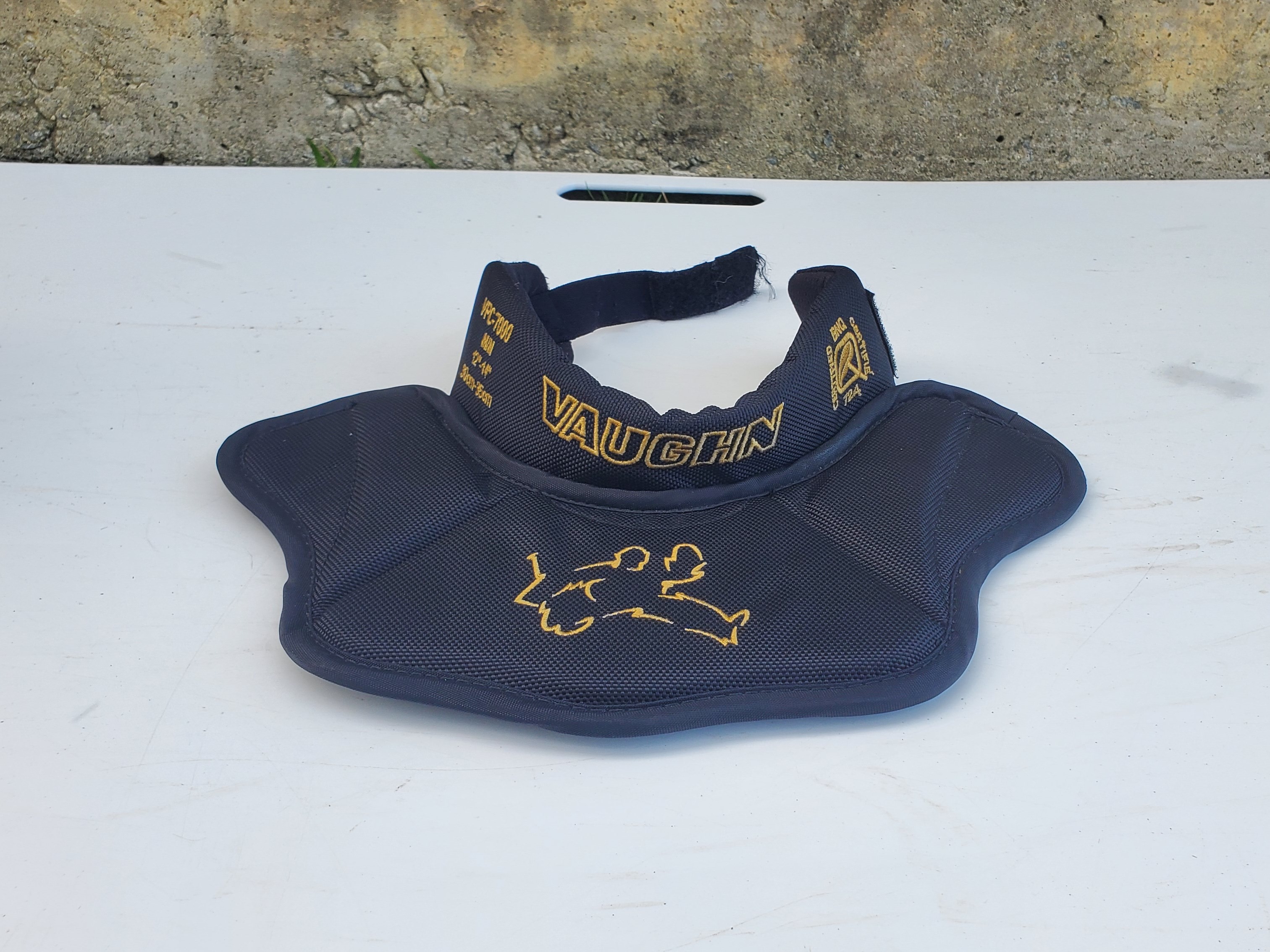 Vaughn Neck and Clavicle Protector - Senior / Black | SidelineSwap