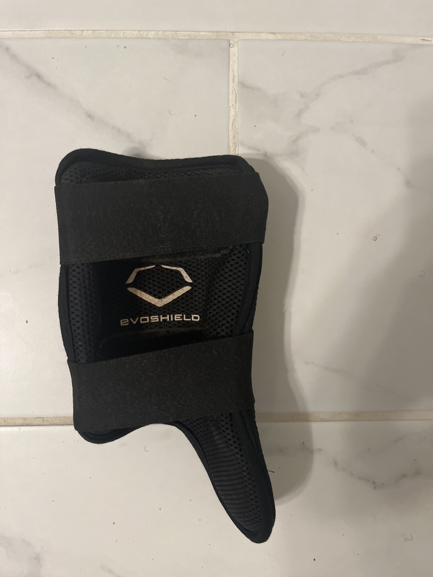 Black Used Senior EvoShield Shin Guards Leg guard | SidelineSwap