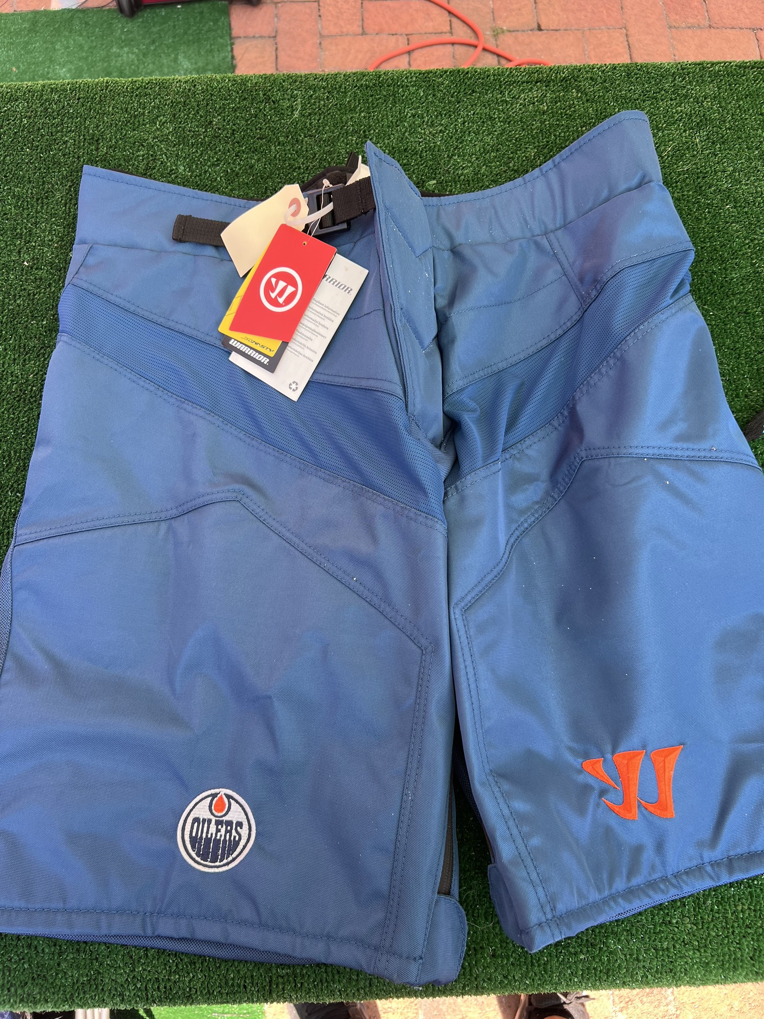 New Oilers Pro Stock XL Warrior Dynasty Pant Shell Pro Stock | SidelineSwap
