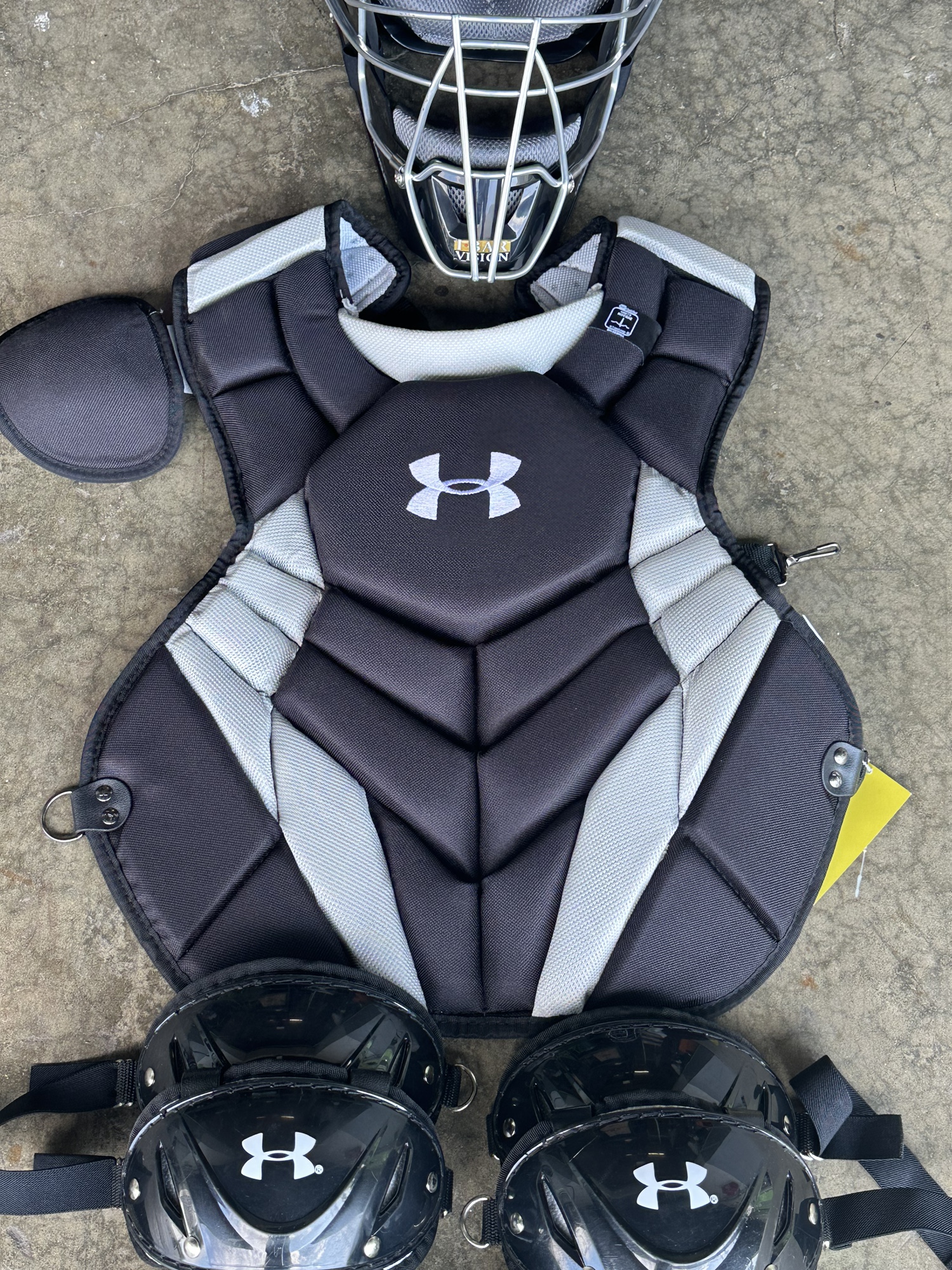 Under Armour Pro Series Catching Gear Black/Grey New | SidelineSwap