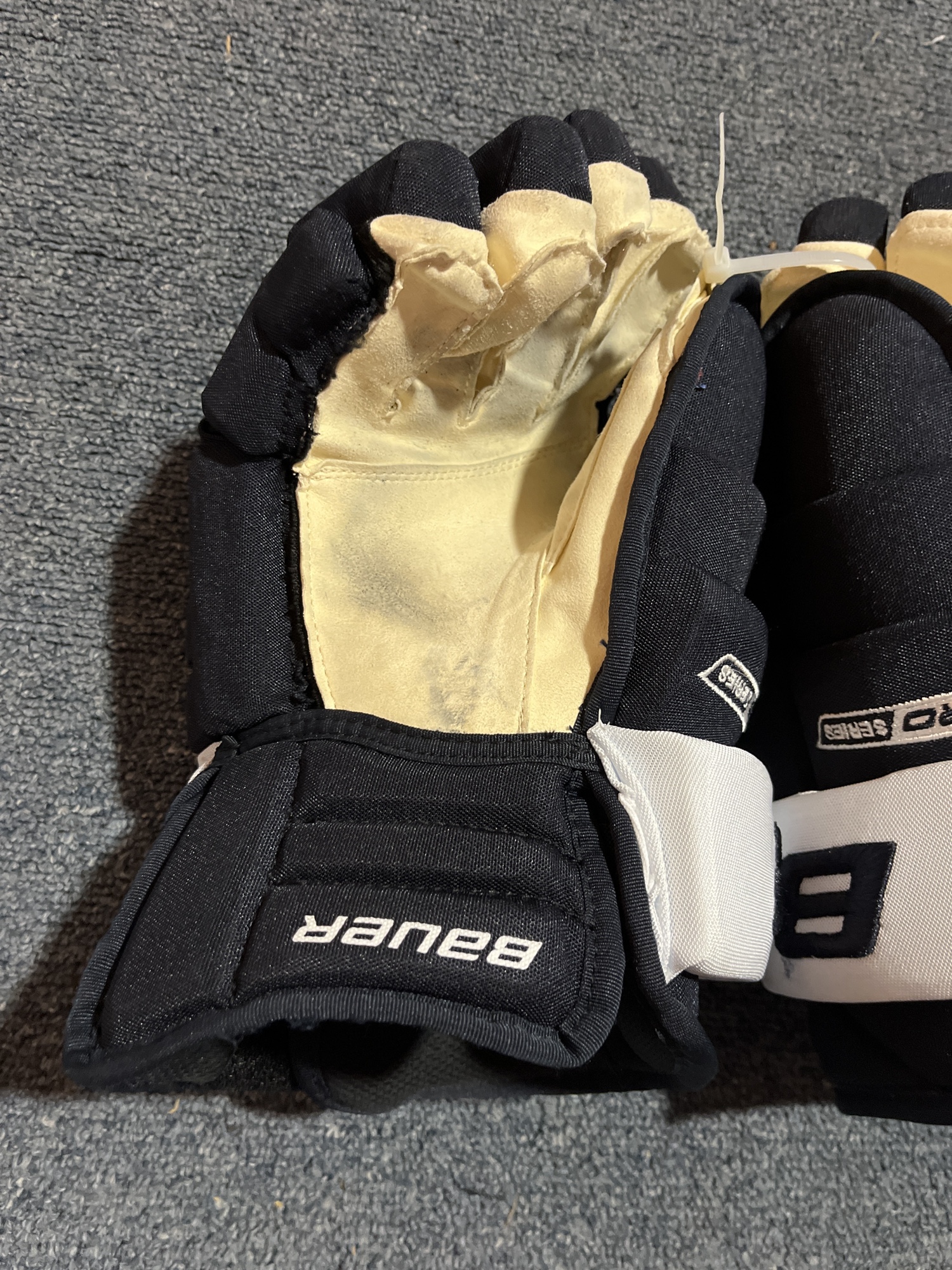 Game Used Navy (WC) Bauer Pro Series Pro Stock Gloves Colorado ...