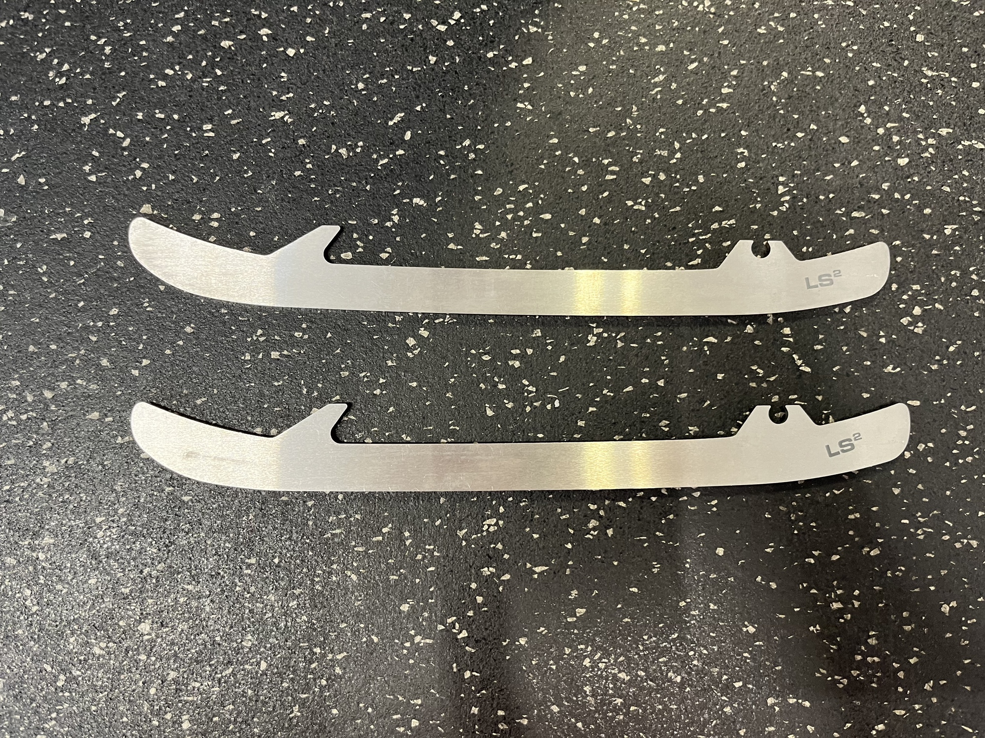 New Bauer 272 mm LS2 Steel Only 1 Pair - Sharpening Available Upon ...