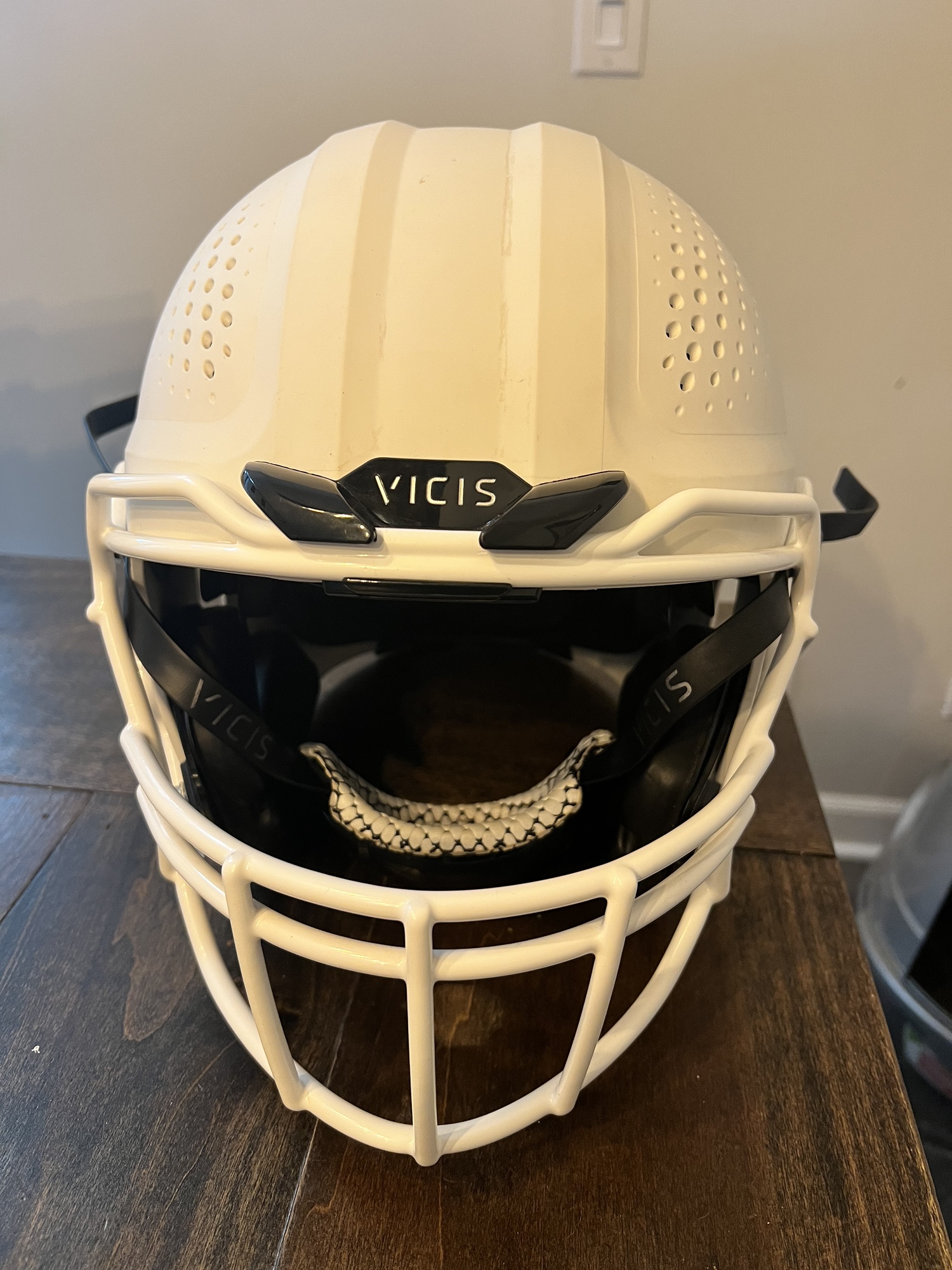 Used Extra Large Vicis Helmet | SidelineSwap