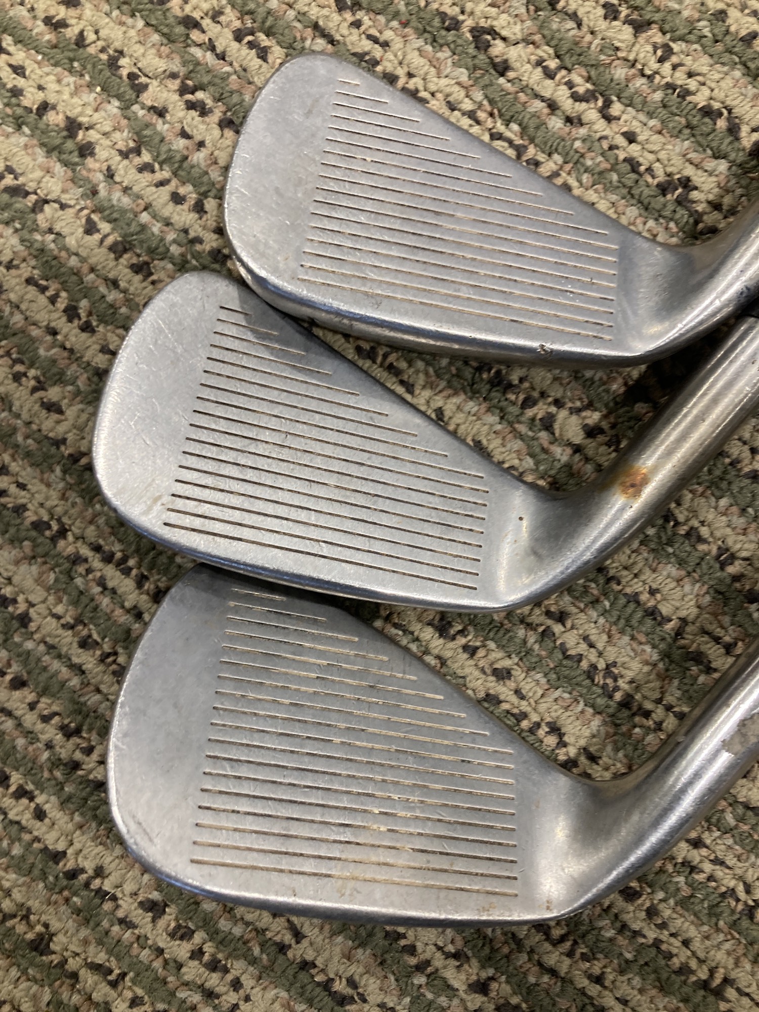 Used Men's Titleist DCI Black Right Iron Set Stiff Steel | SidelineSwap
