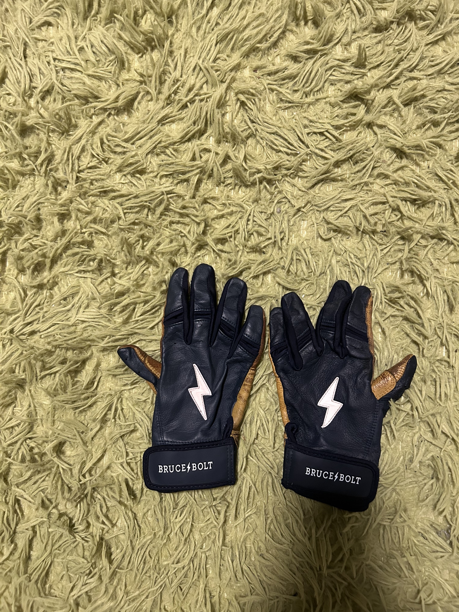 Navy Bruce Bolts | SidelineSwap