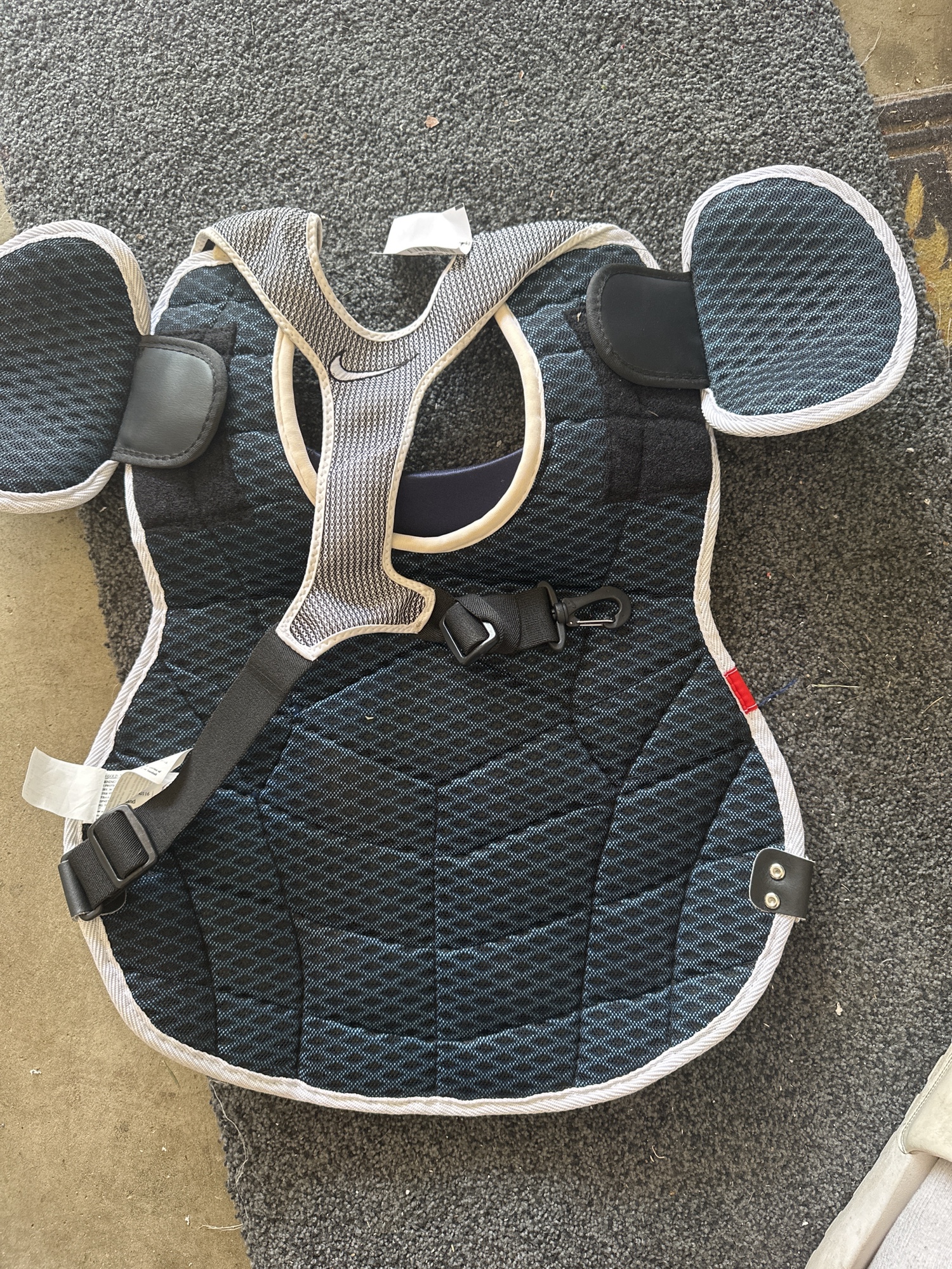 New Nike Catcher's Chest Protector | SidelineSwap