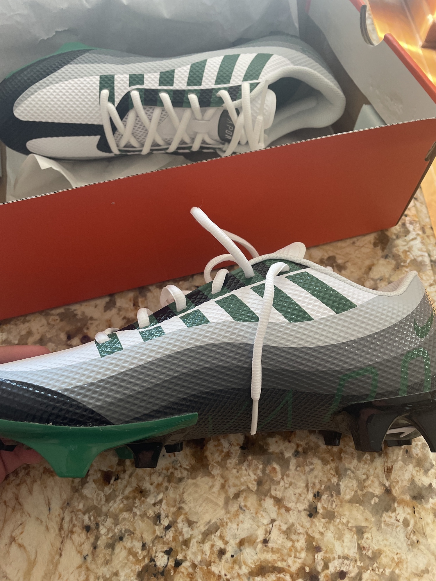 Men's Molded Cleats Low Top Vapor Edge Speed 360 | SidelineSwap