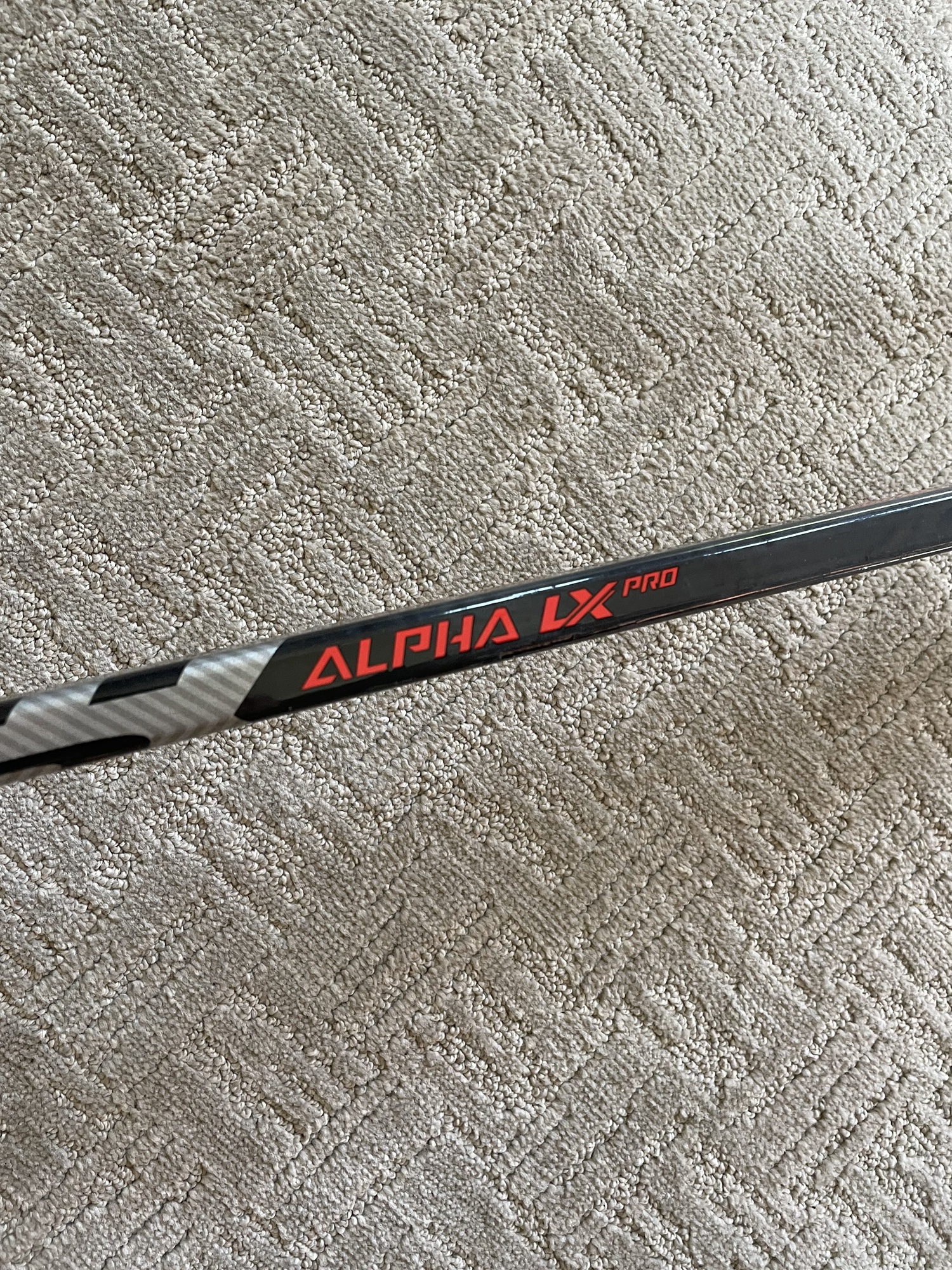 Senior Right Handed P28 Alpha LX Pro Hockey Stick | SidelineSwap