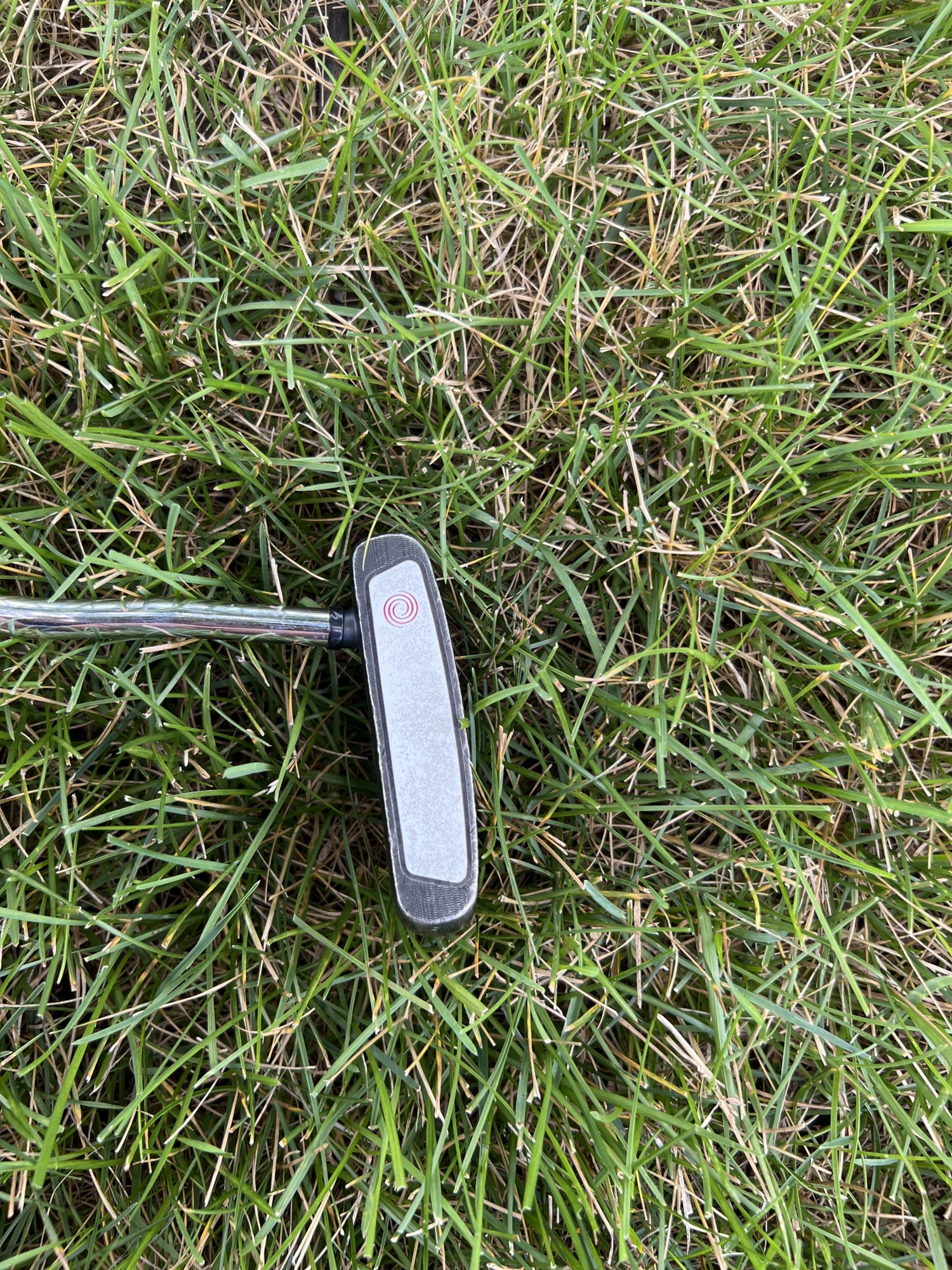 Used Odyssey White Hot Pro V-Line Right Putter 33.5" | SidelineSwap