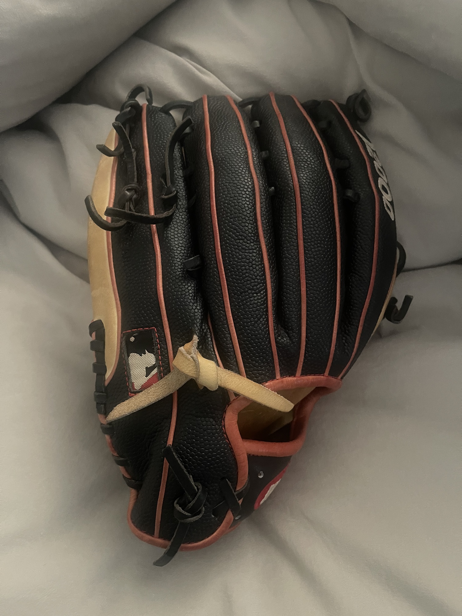 Wilson A2000 RHT brown with Super Skin | SidelineSwap