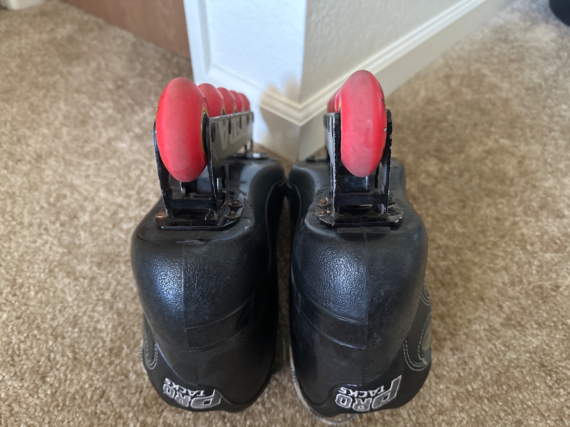 CCM Pro Tacks Inline Goalie Skates Size 10.0 D - Labeda Predator ...