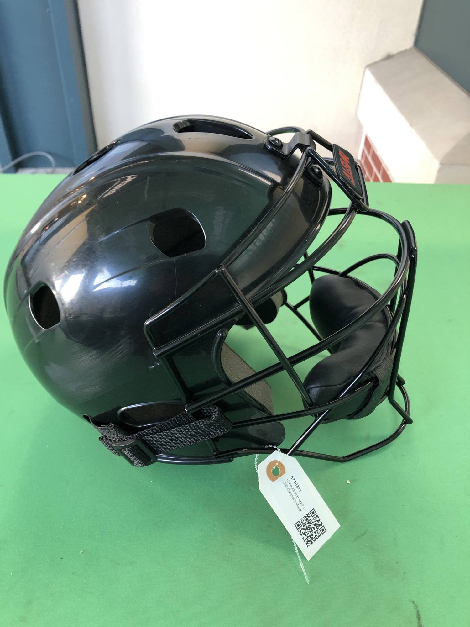 Used All Star MVP 1000 Catcher's Mask | SidelineSwap