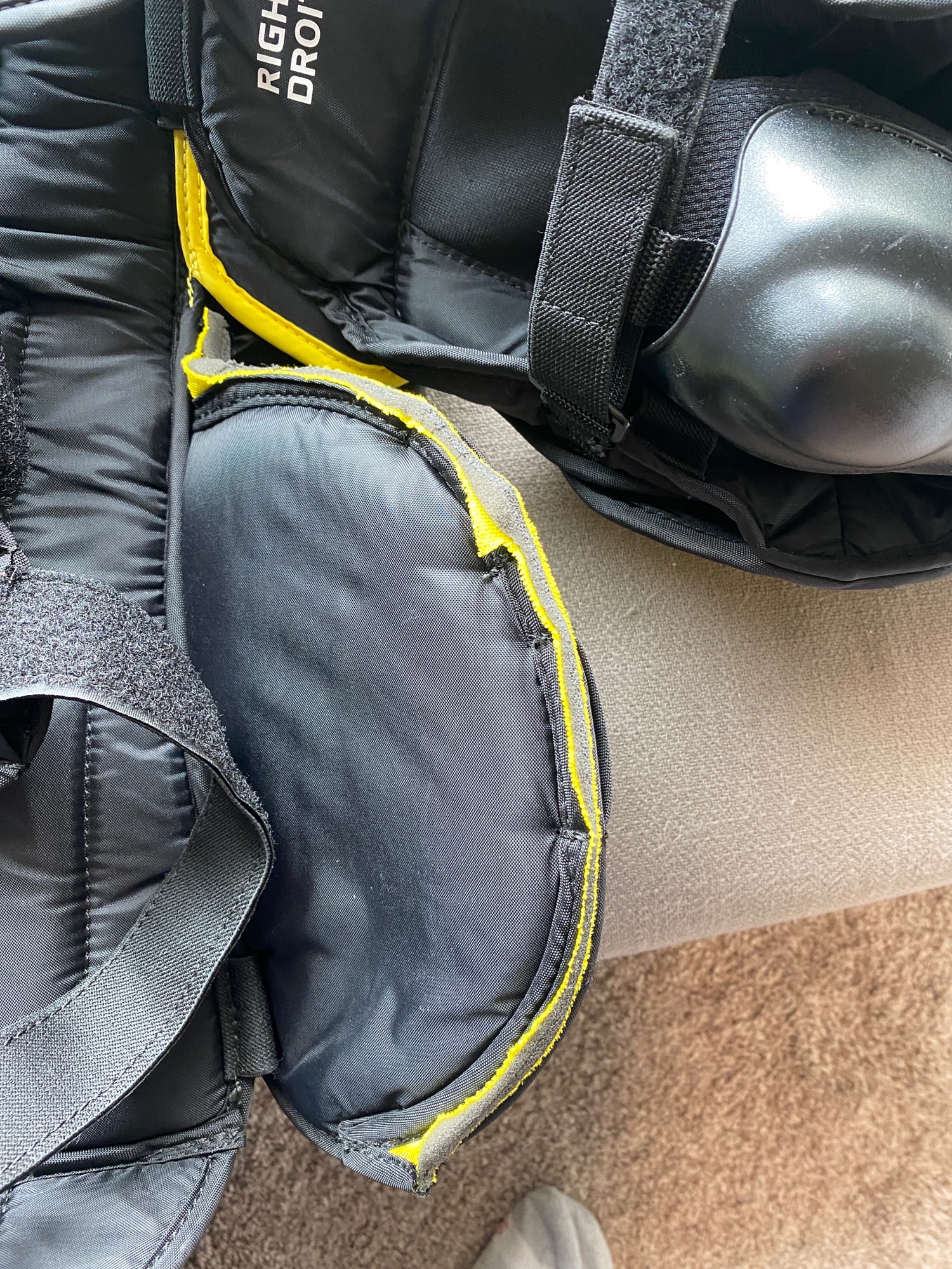 CCM Premier R1.5 Ice Hockey Goalie Chest Protector size Jr L/XL ...