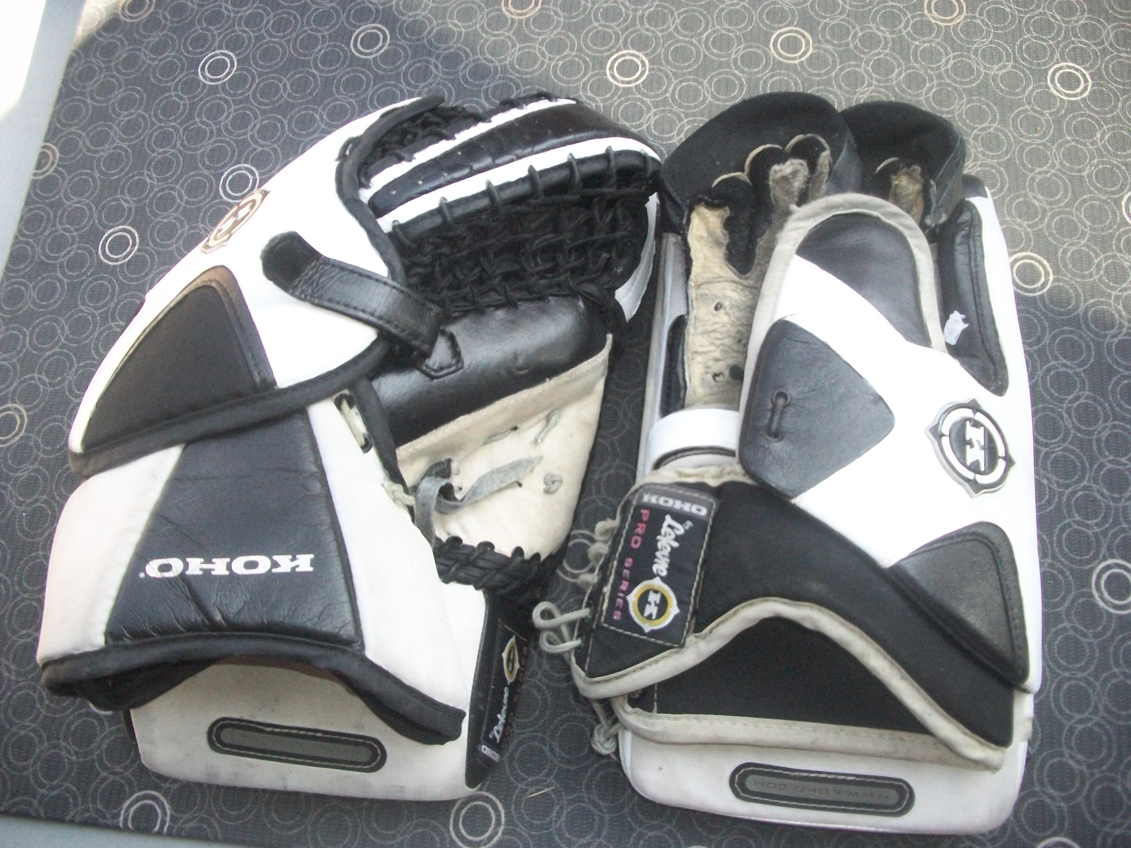 Used Koho Regular 590 L Pro Stock Glove and Blocker. Old School ...