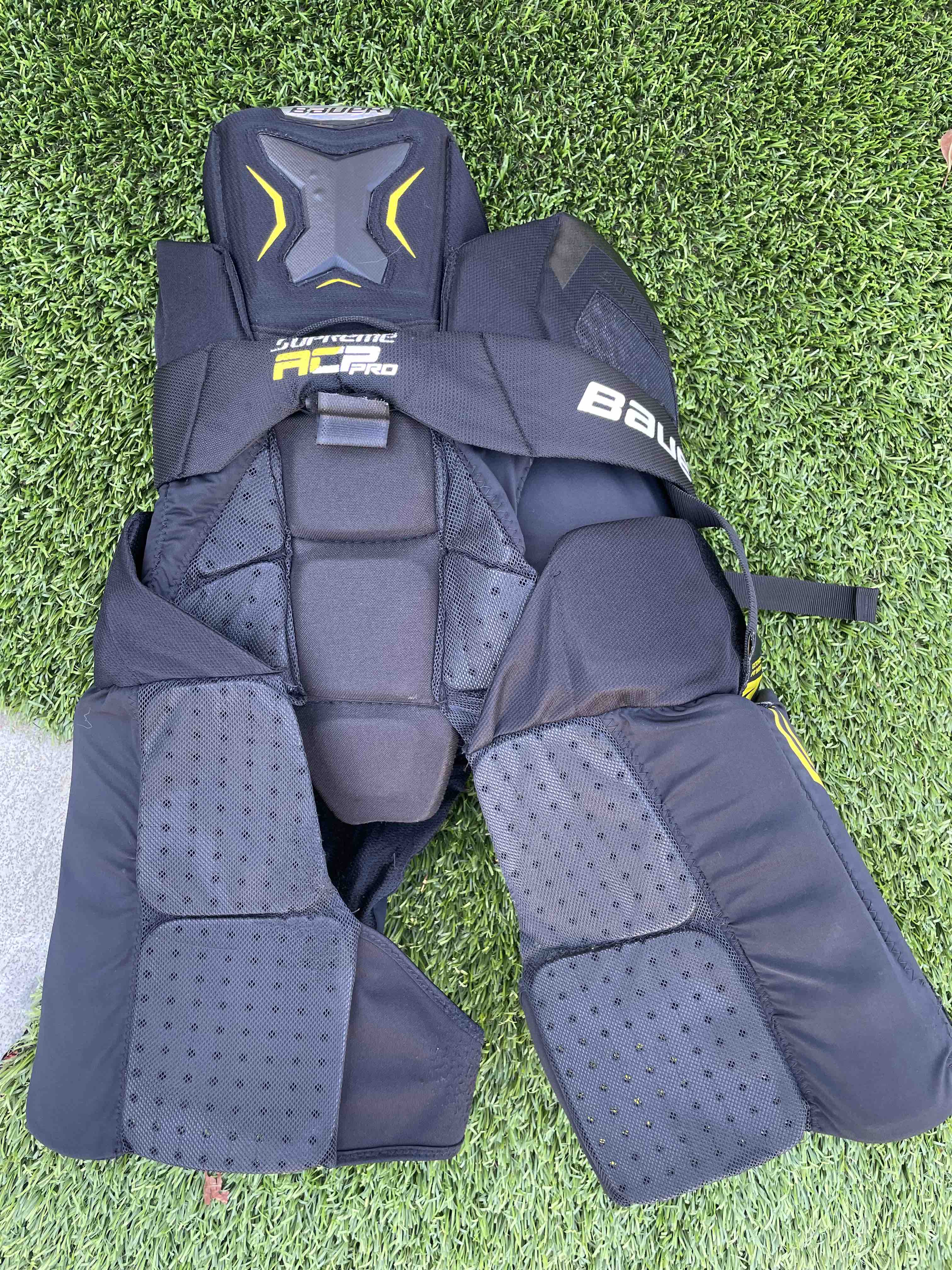 Used Large Bauer Supreme ACP Pro Girdle (Intermediate) | SidelineSwap