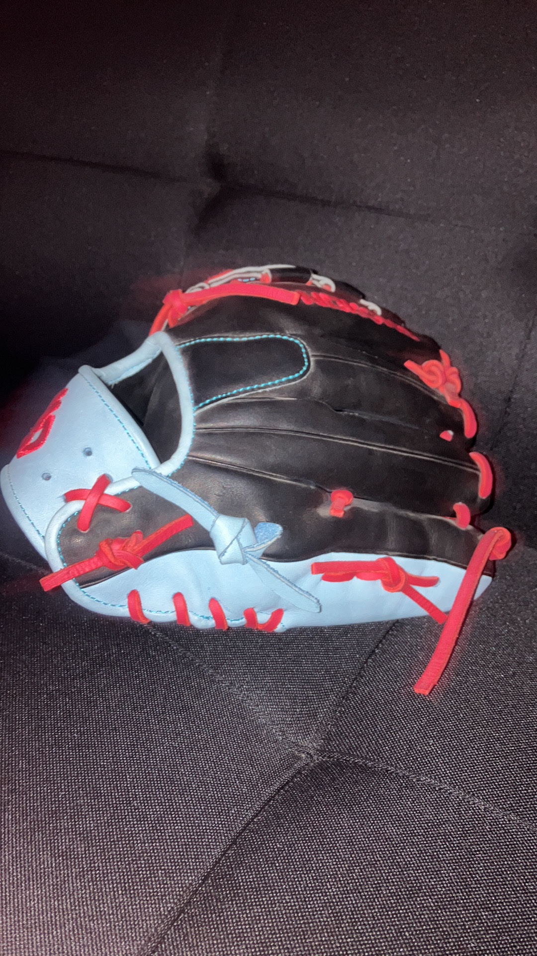 Custom nokona left handed pitchers glove | SidelineSwap