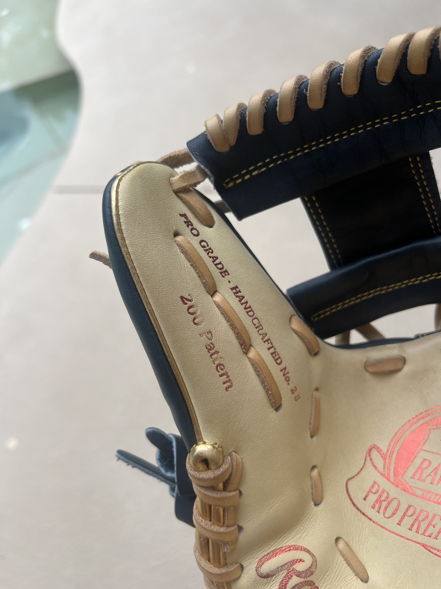 New Infield 11.5" Pro Preferred Baseball Glove | SidelineSwap