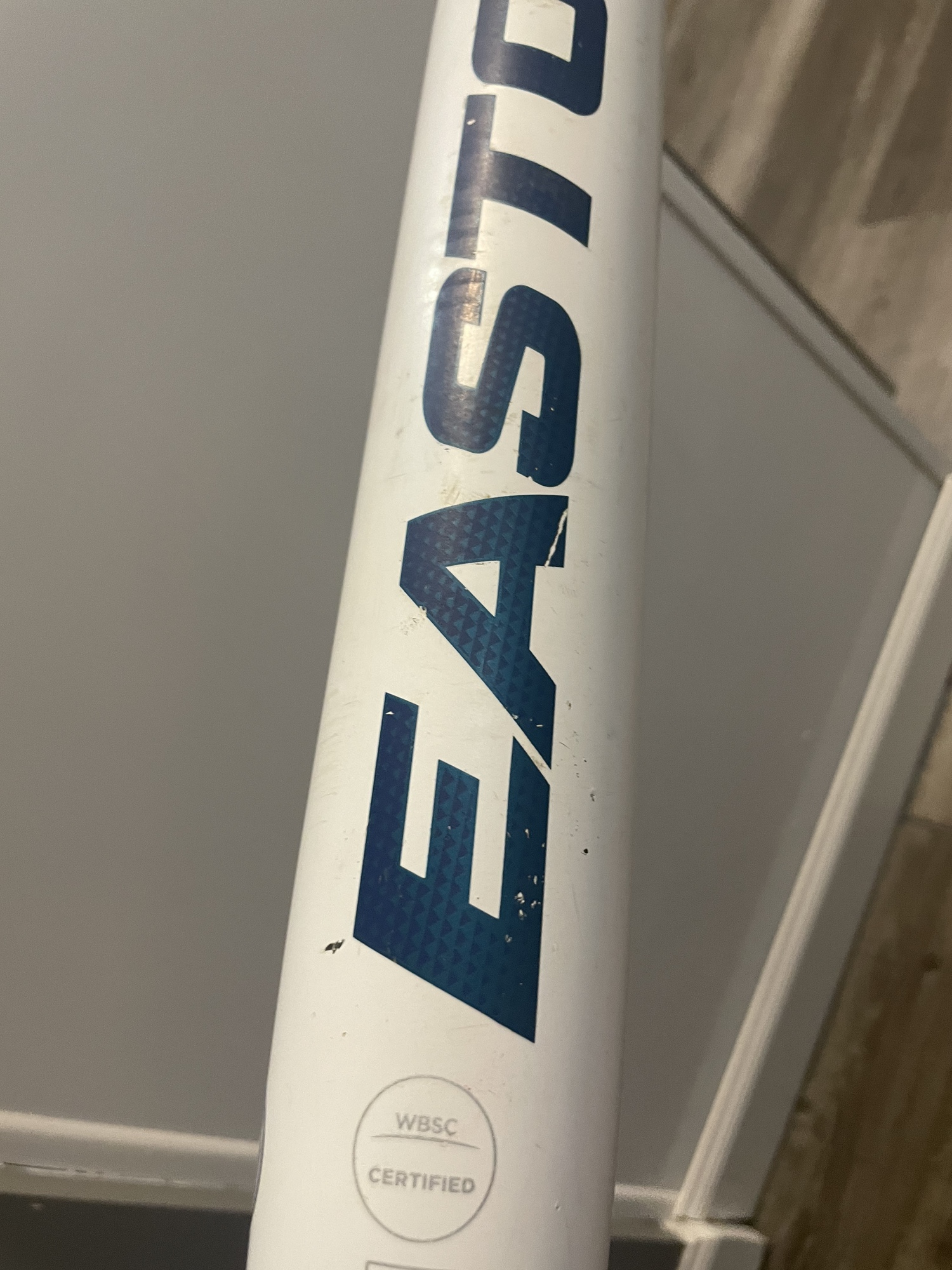2022 Easton Firefly Fastpitch Softball Bat 30/18 | SidelineSwap