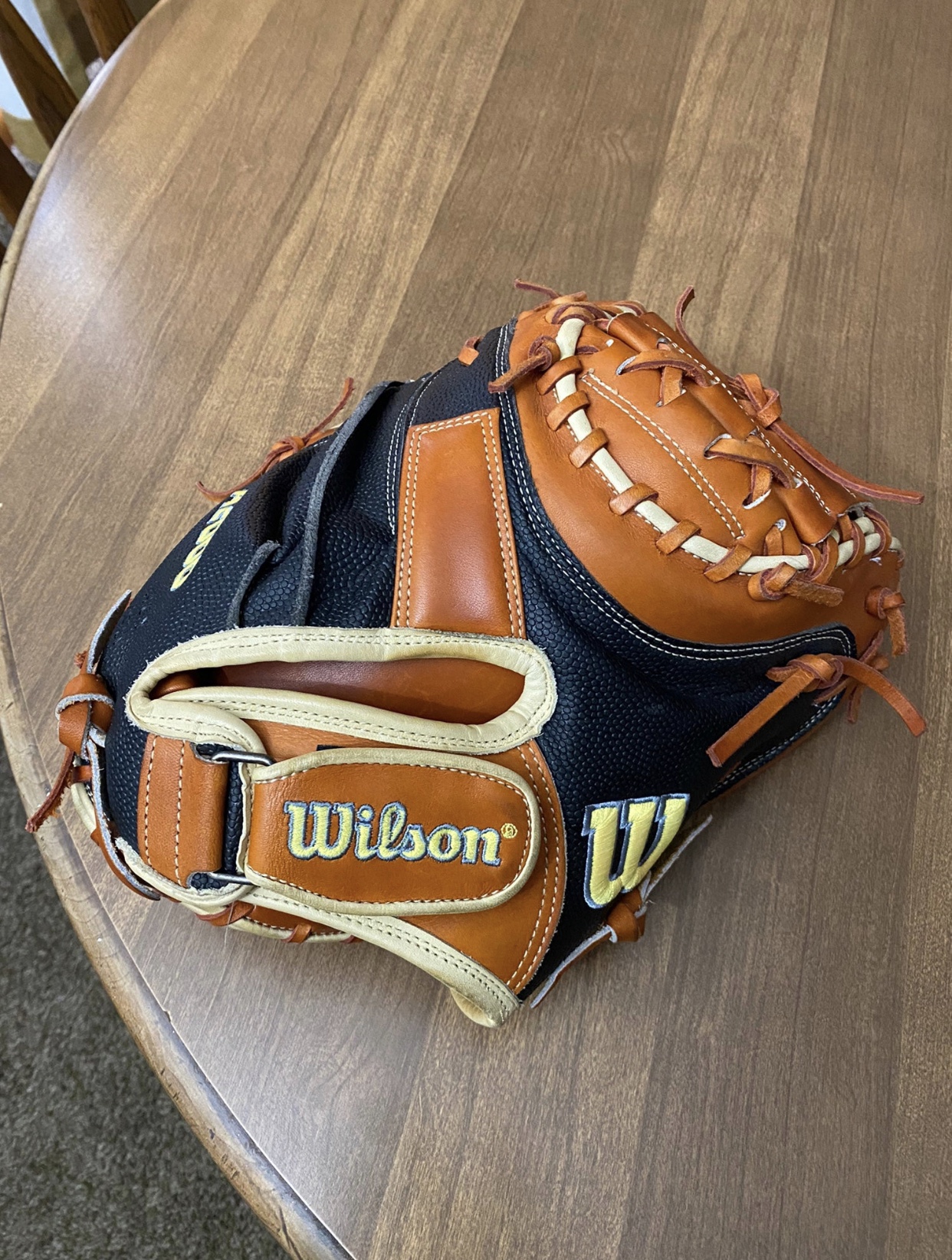 *NEW* Wilson Catcher's 34" A2000 1790 Baseball Glove | SidelineSwap
