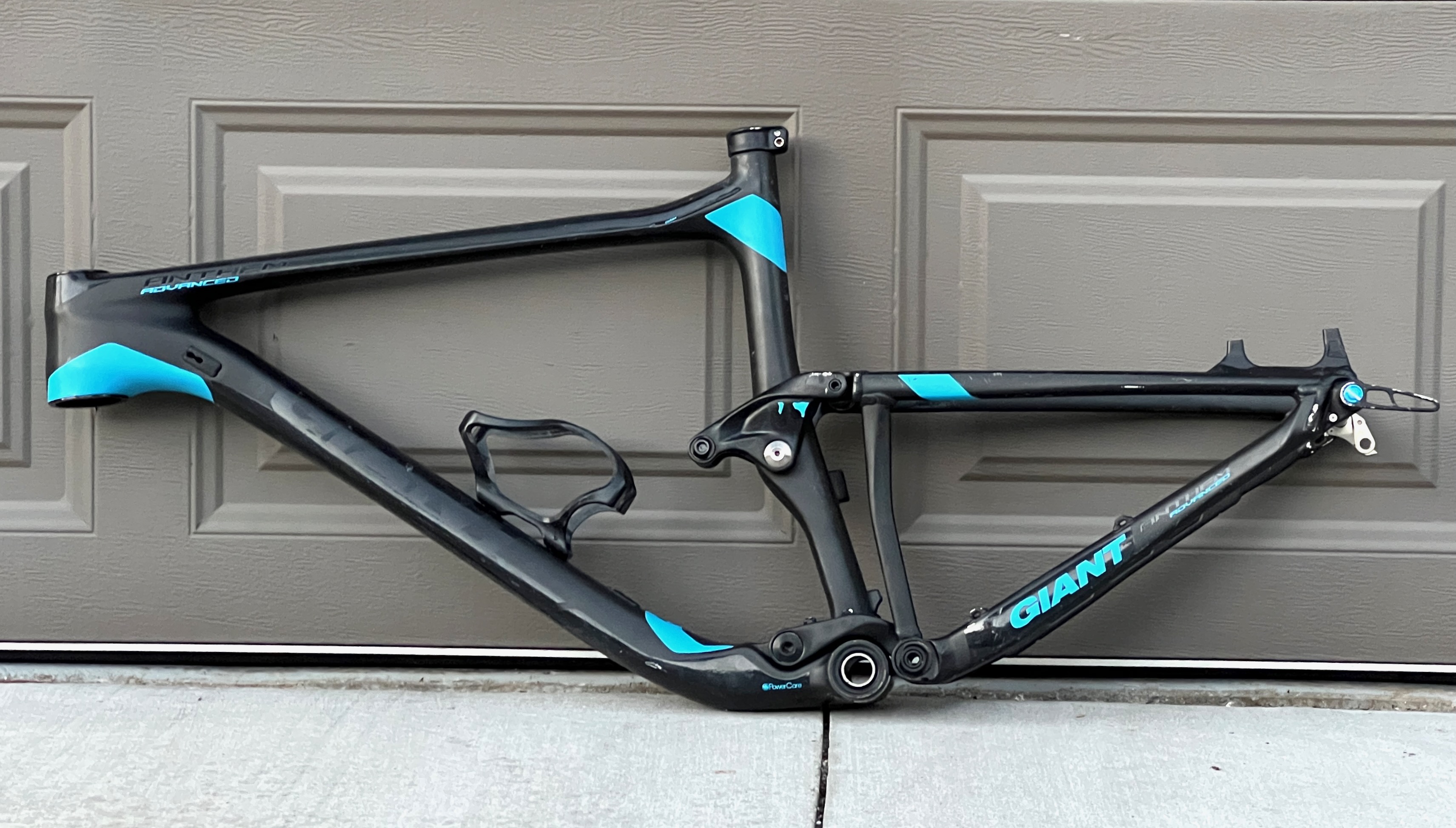 Giant Anthem Advanced Carbon MTB Mountain Bike Frame Large Black Blue ...