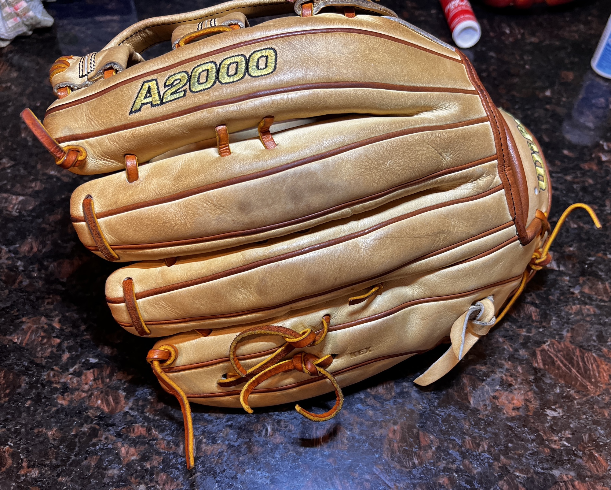 Wilson A2000 12.75 1799 RHT | SidelineSwap