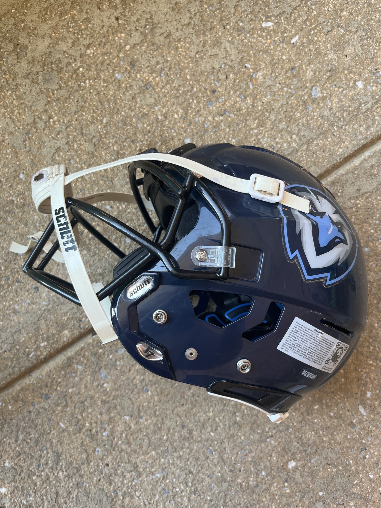 Used Medium Schutt F7 Helmet | SidelineSwap