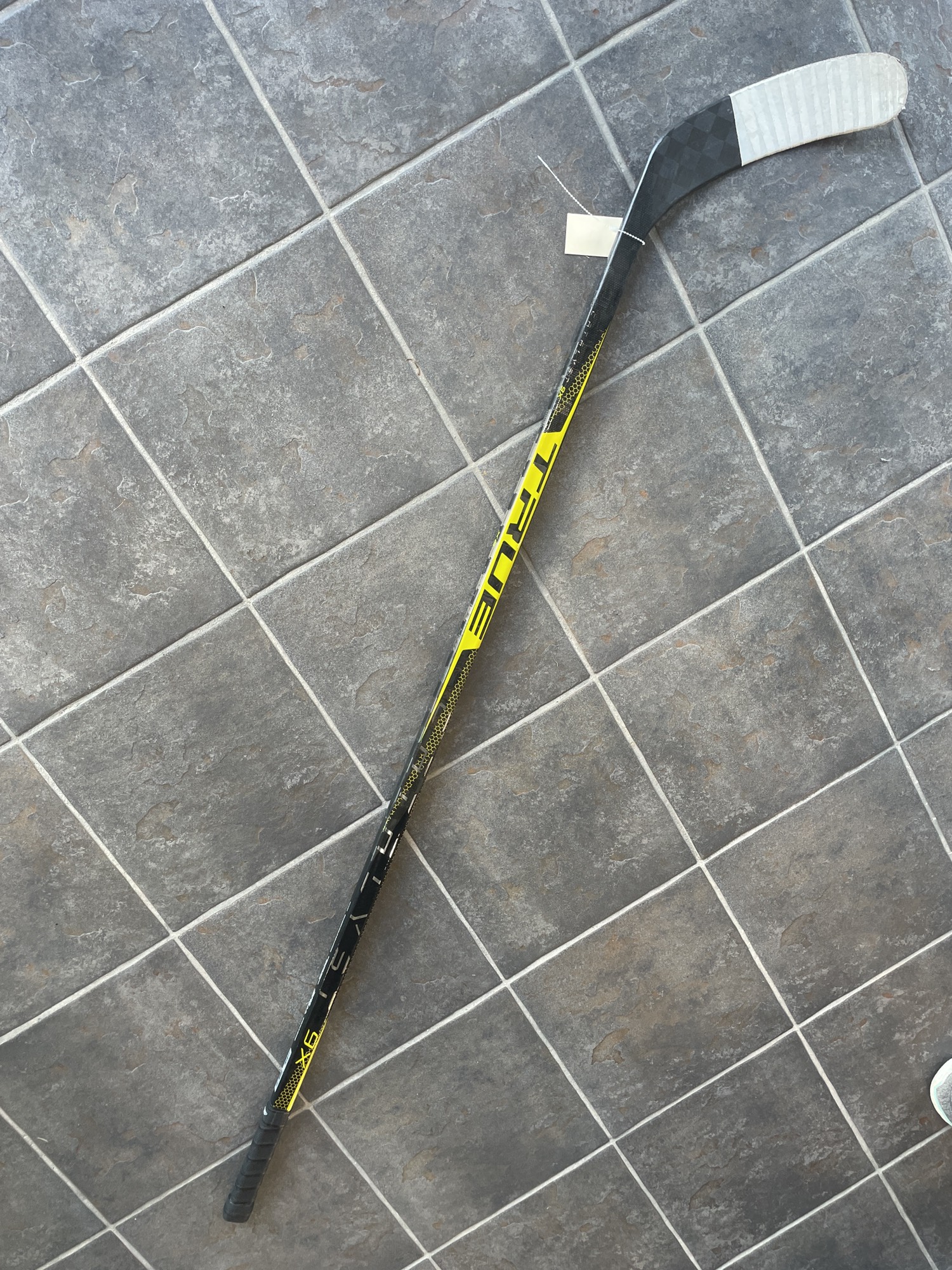 Used Intermediate True Catalyst 9X Right Hockey Stick TC2 | SidelineSwap