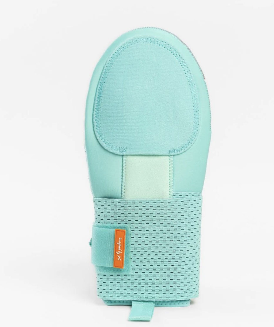 Aria Lambo Ice Cream Sliding Mitt | SidelineSwap