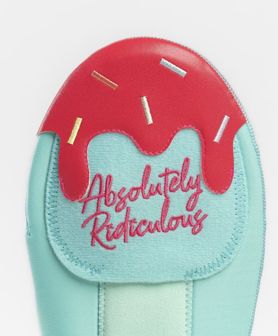 Aria Lambo Ice Cream Sliding Mitt | SidelineSwap