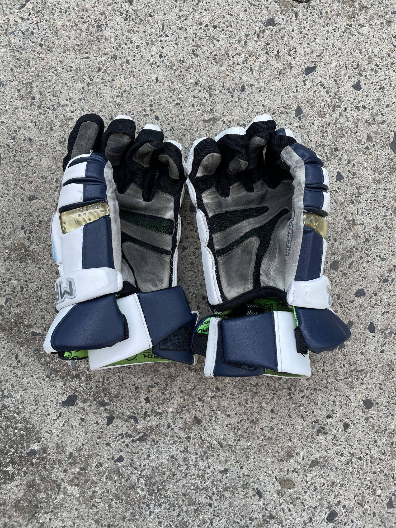Maverick M4 Gloves | SidelineSwap
