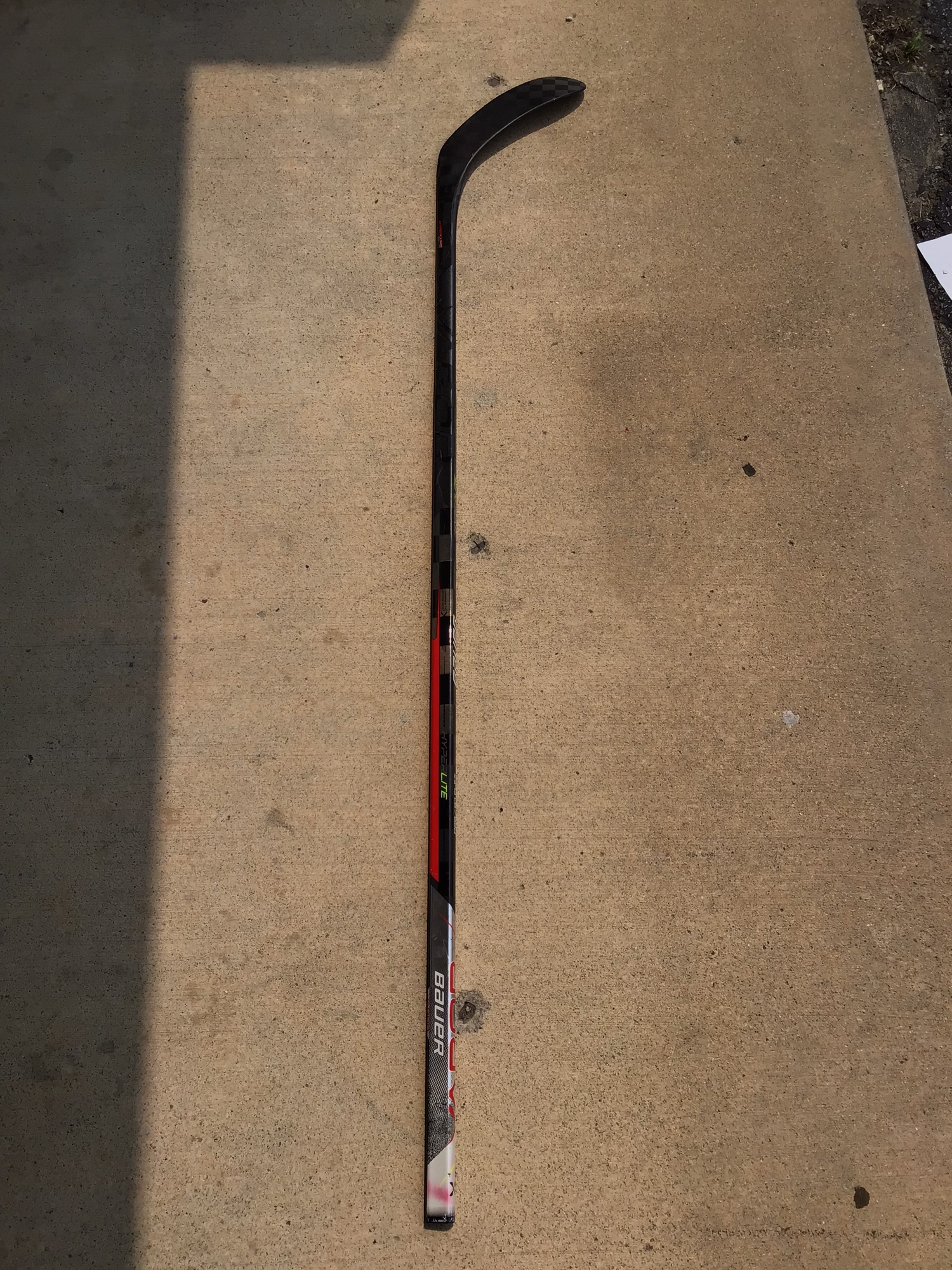 Used Bauer Vapor HyperLite Stick Senior P28-87-LH | SidelineSwap