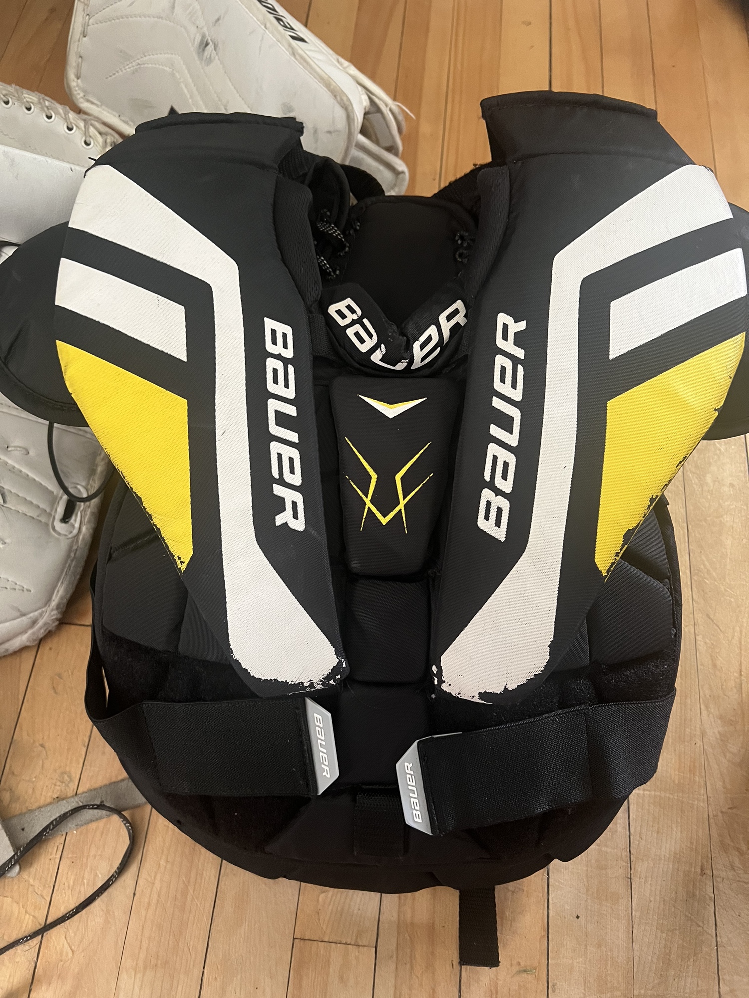 Used XS Bauer Supreme One.7 Goalie Chest Protector | SidelineSwap
