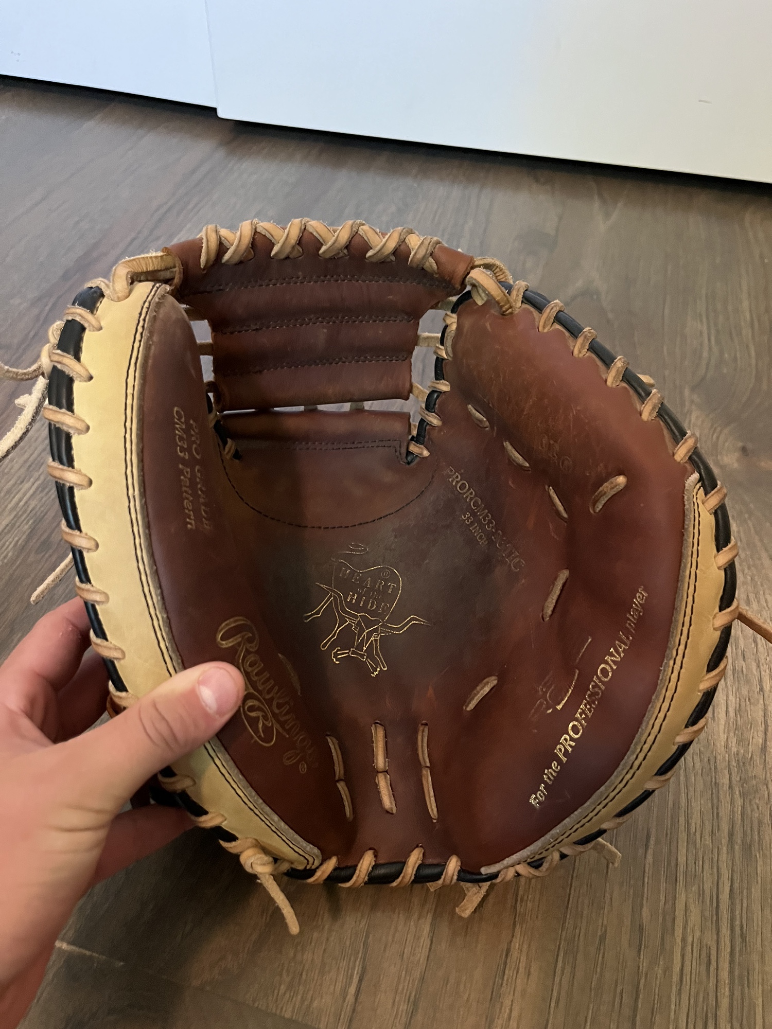 Right Hand Throw 33" heart of the hide catchers glove rcm33 model | SidelineSwap