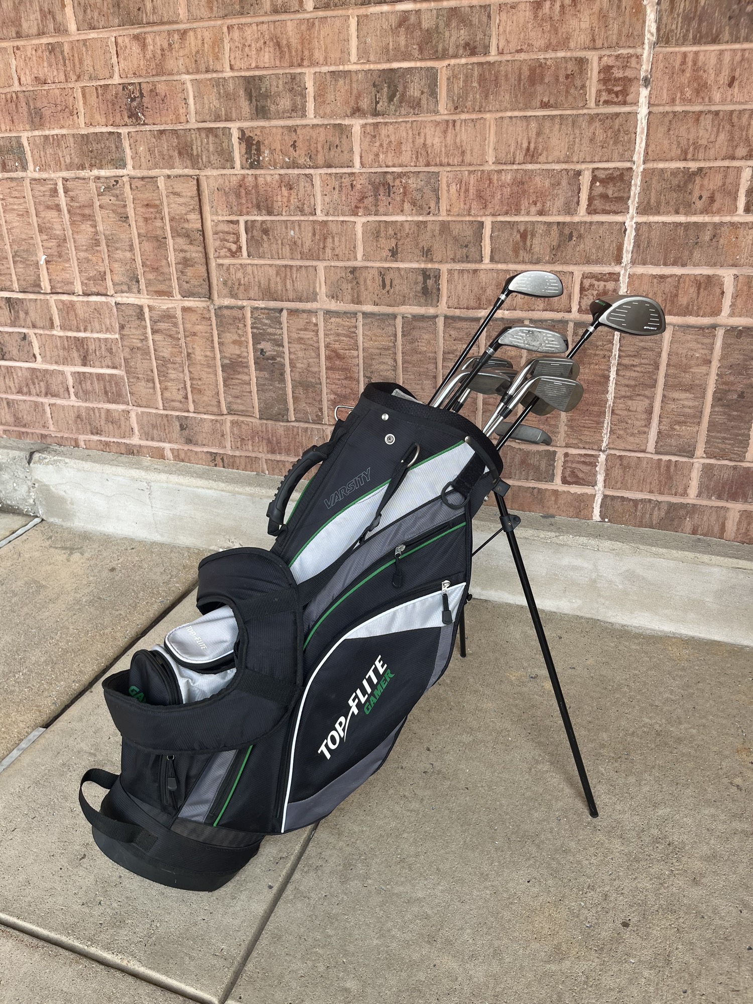 Used Junior Top Flite Gamer Right Clubs 10-Piece Set | SidelineSwap