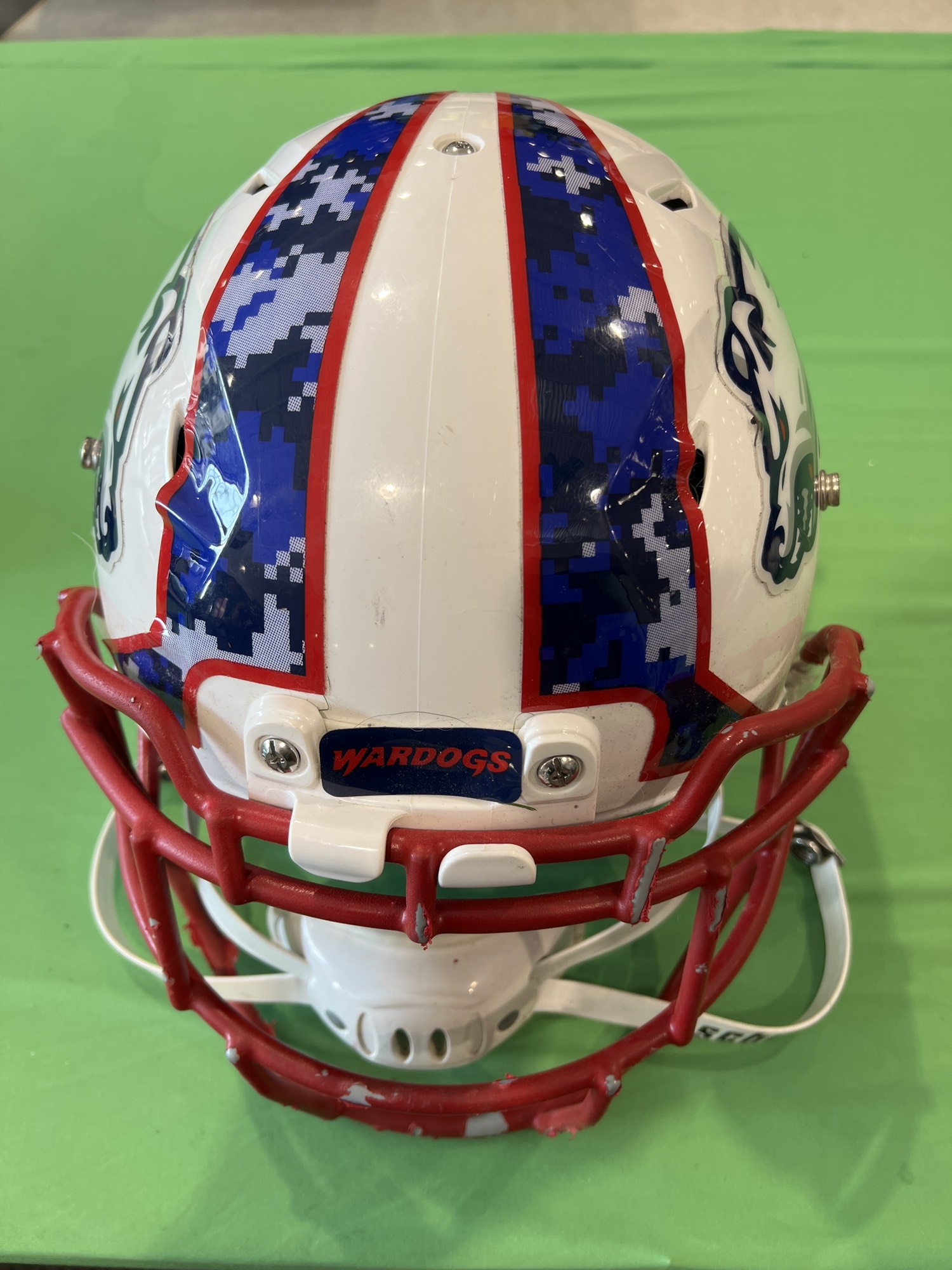 Used Large Schutt Vengeance pro Helmet | SidelineSwap