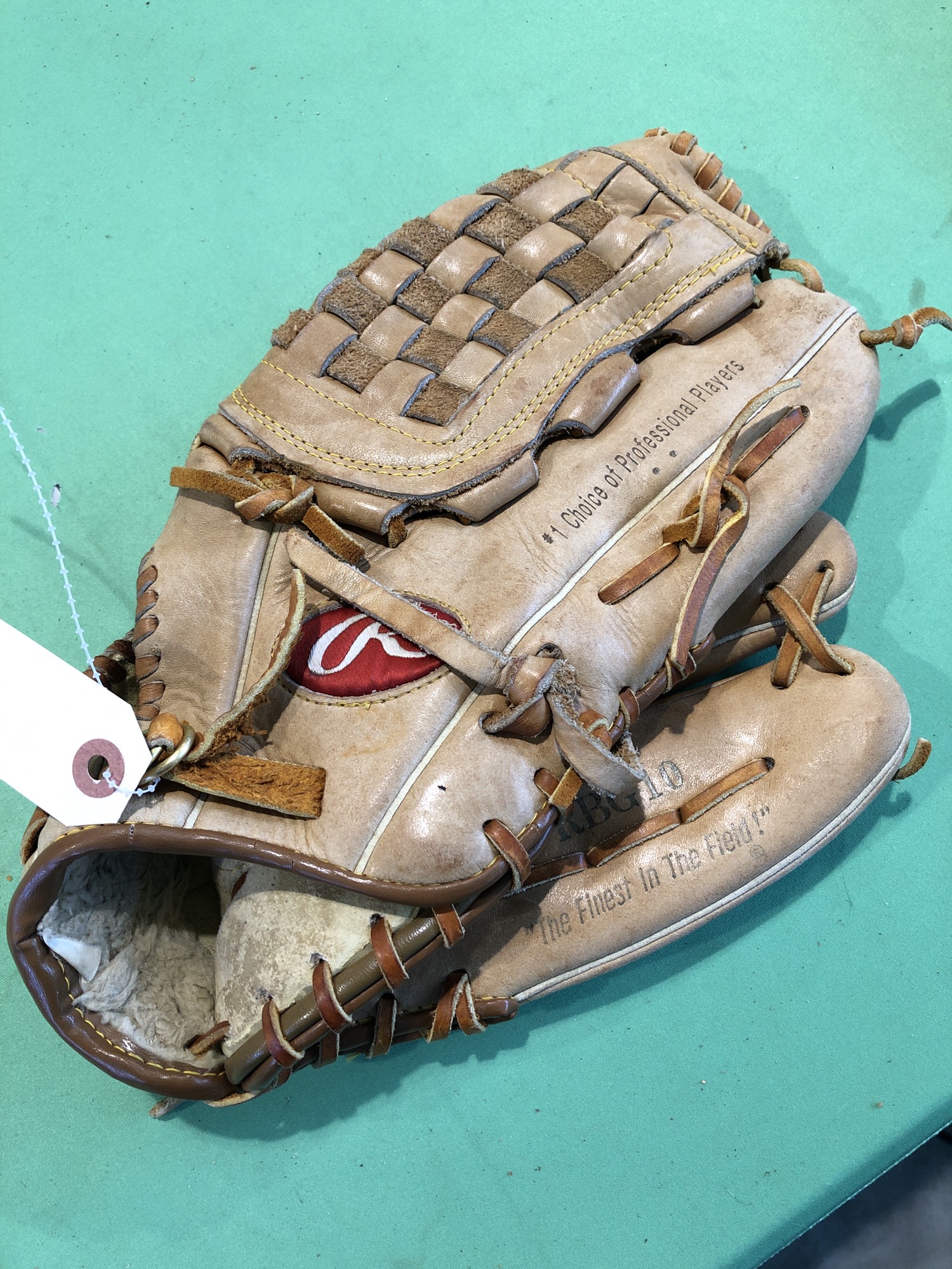 Used Rawlings Player Preferred Right Hand Throw Pitcher Baseball Glove ...