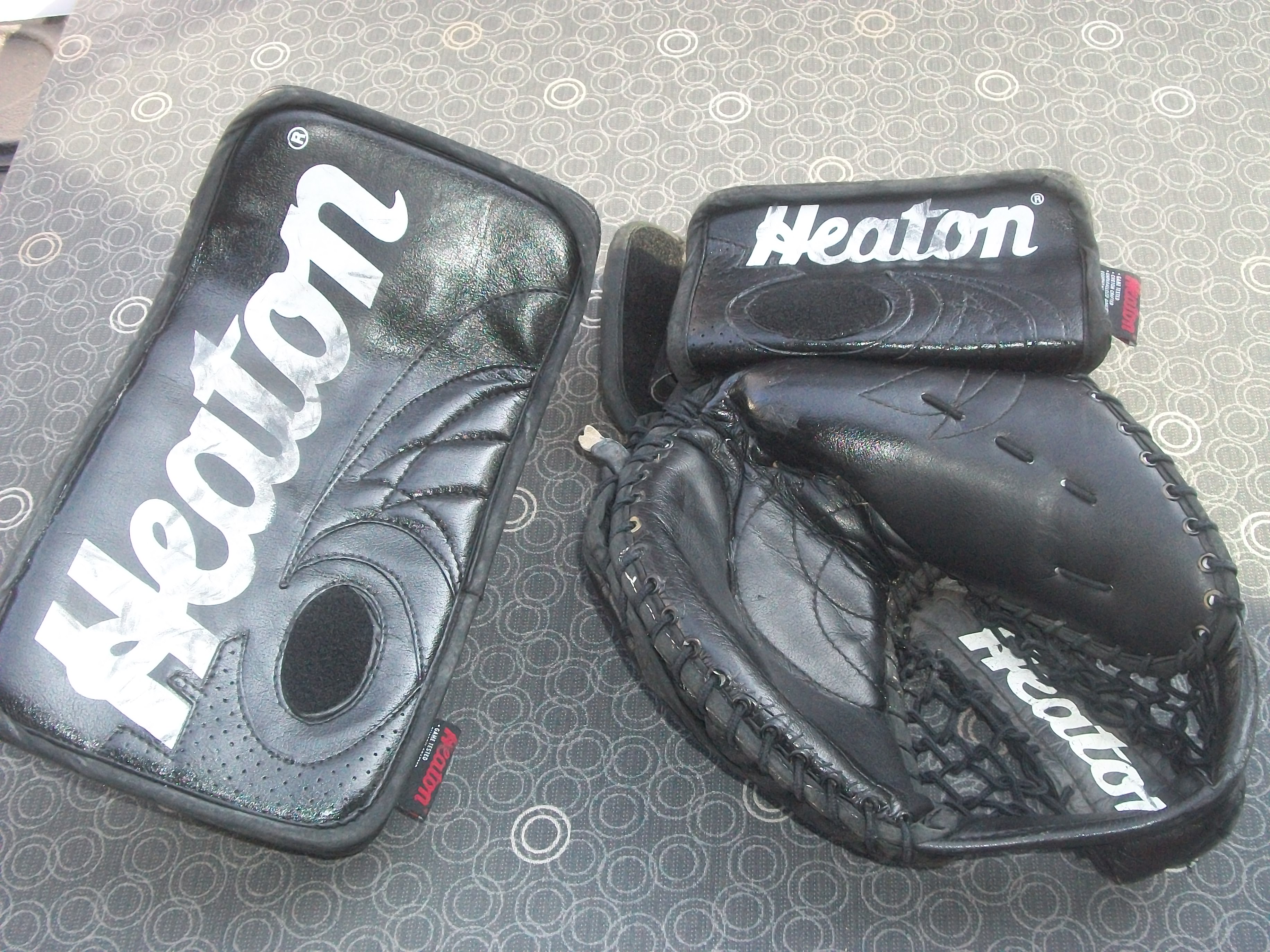 Used Heaton Regular Helite 6 Glove and Heaton Helite 6 Blocker Pro ...